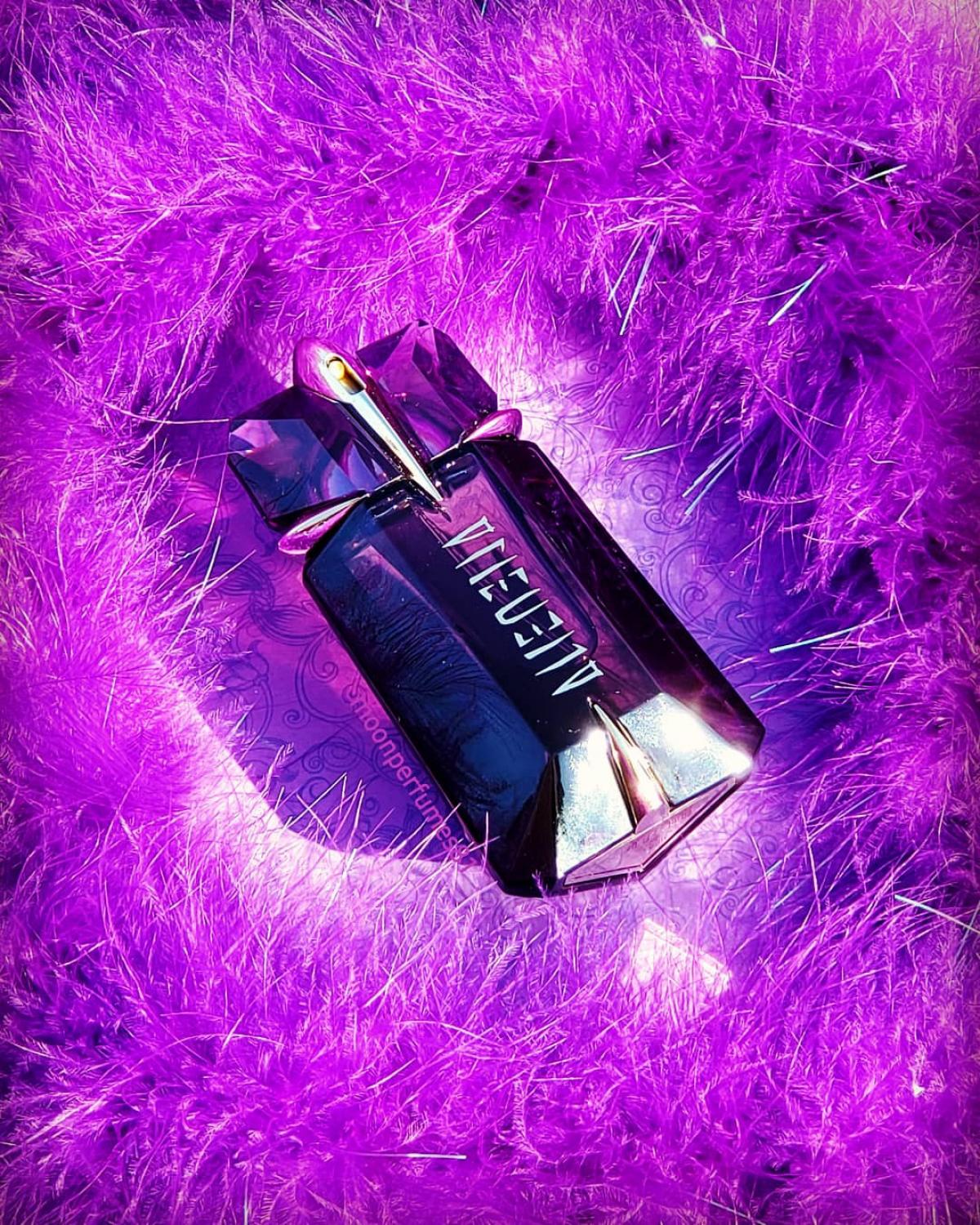 Alien Mugler perfume - a fragrance for women 2005