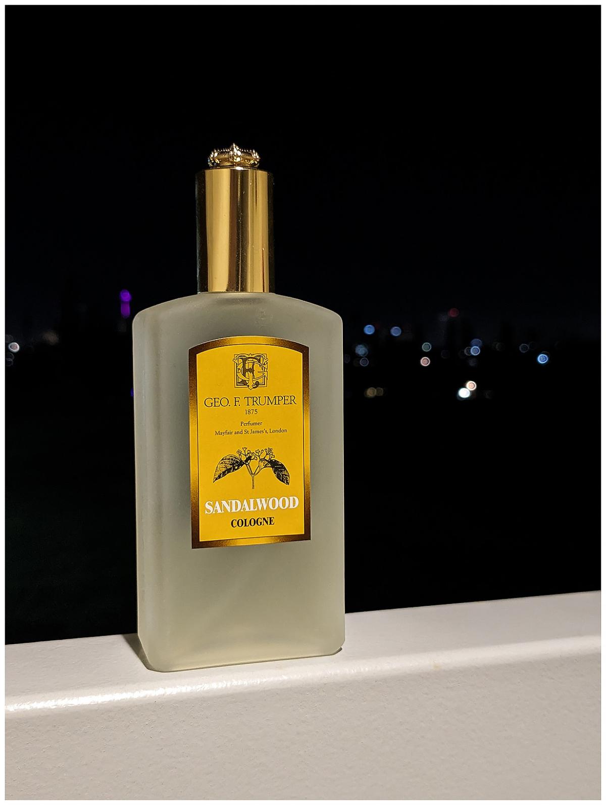 Sandalwood Cologne Geo. F. Trumper Colonia - una fragancia para Hombres