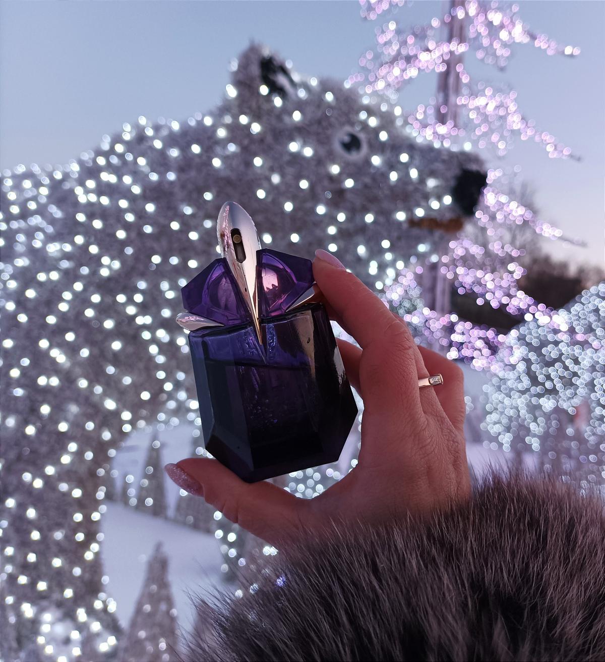 Alien Mugler perfume - a fragrance for women 2005