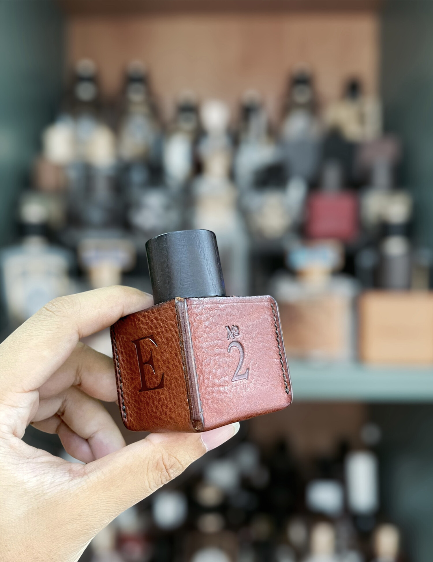 EO No 2 Ensar Oud perfume - a fragrance for women and men 2018