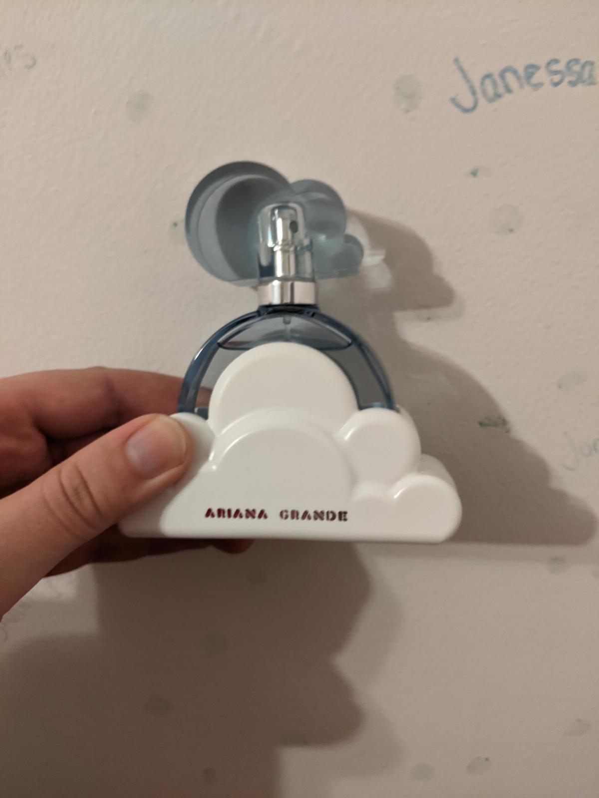 Cloud Ariana Grande perfume - a fragrance for women 2018