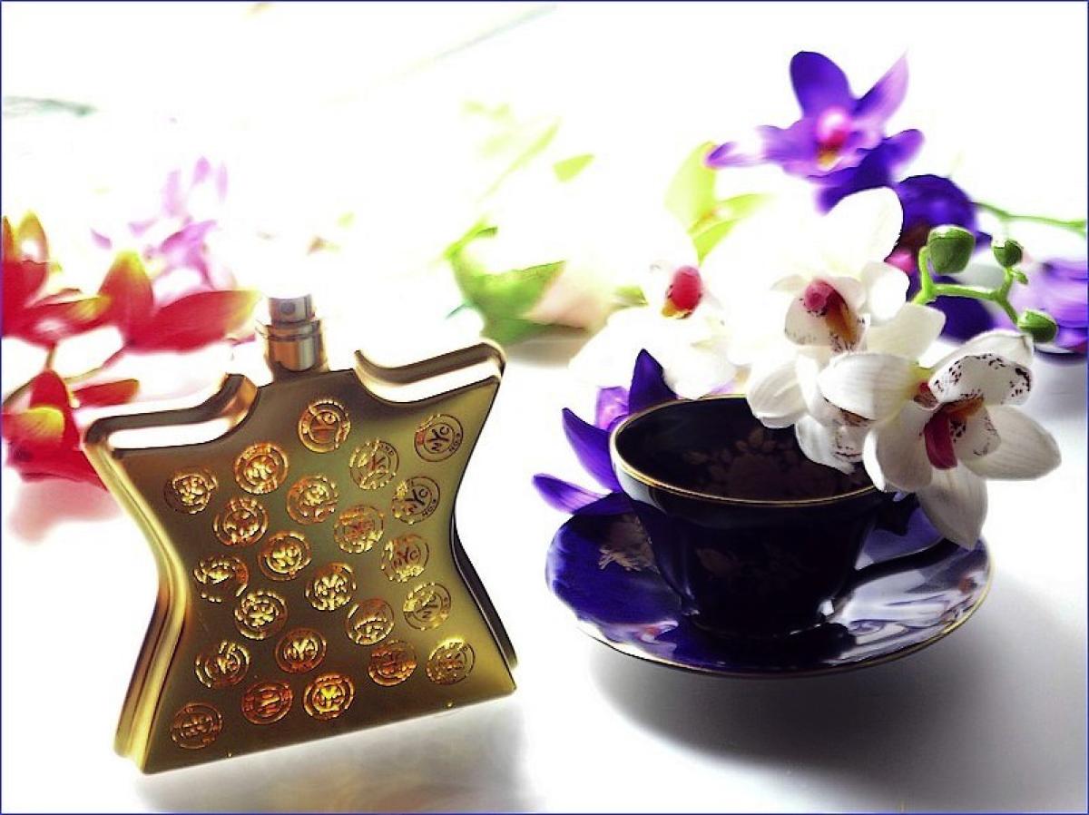 Bond No. 9 Perfume Bond No 9 perfume - a fragrance for women and men 2009