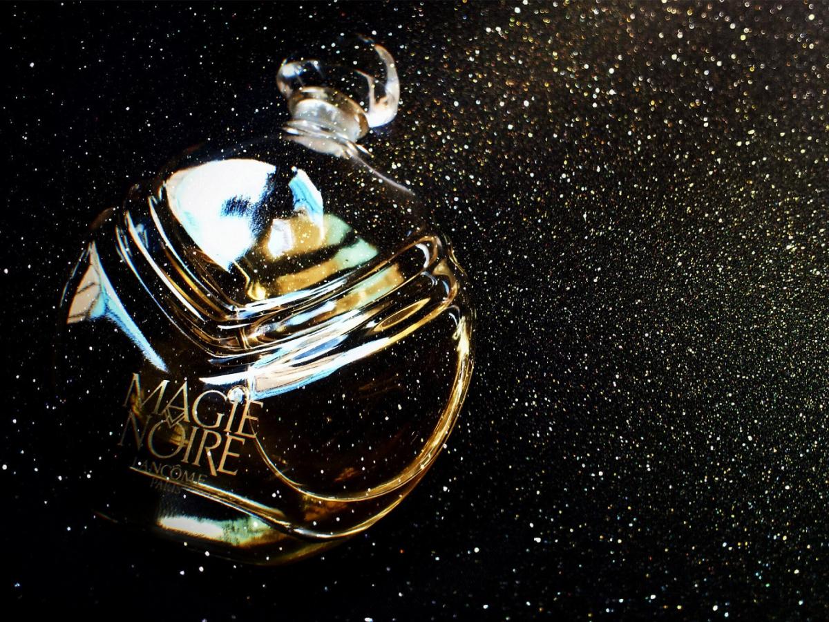 Magie Noire Lancôme perfume - a fragrance for women 1978