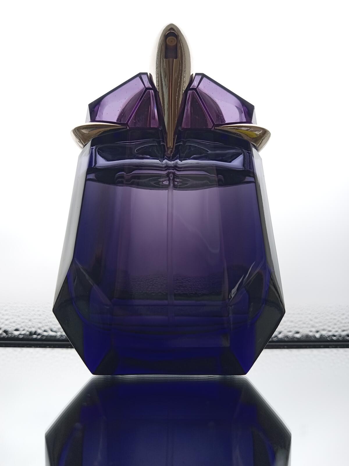 Alien Mugler perfume - a fragrance for women 2005