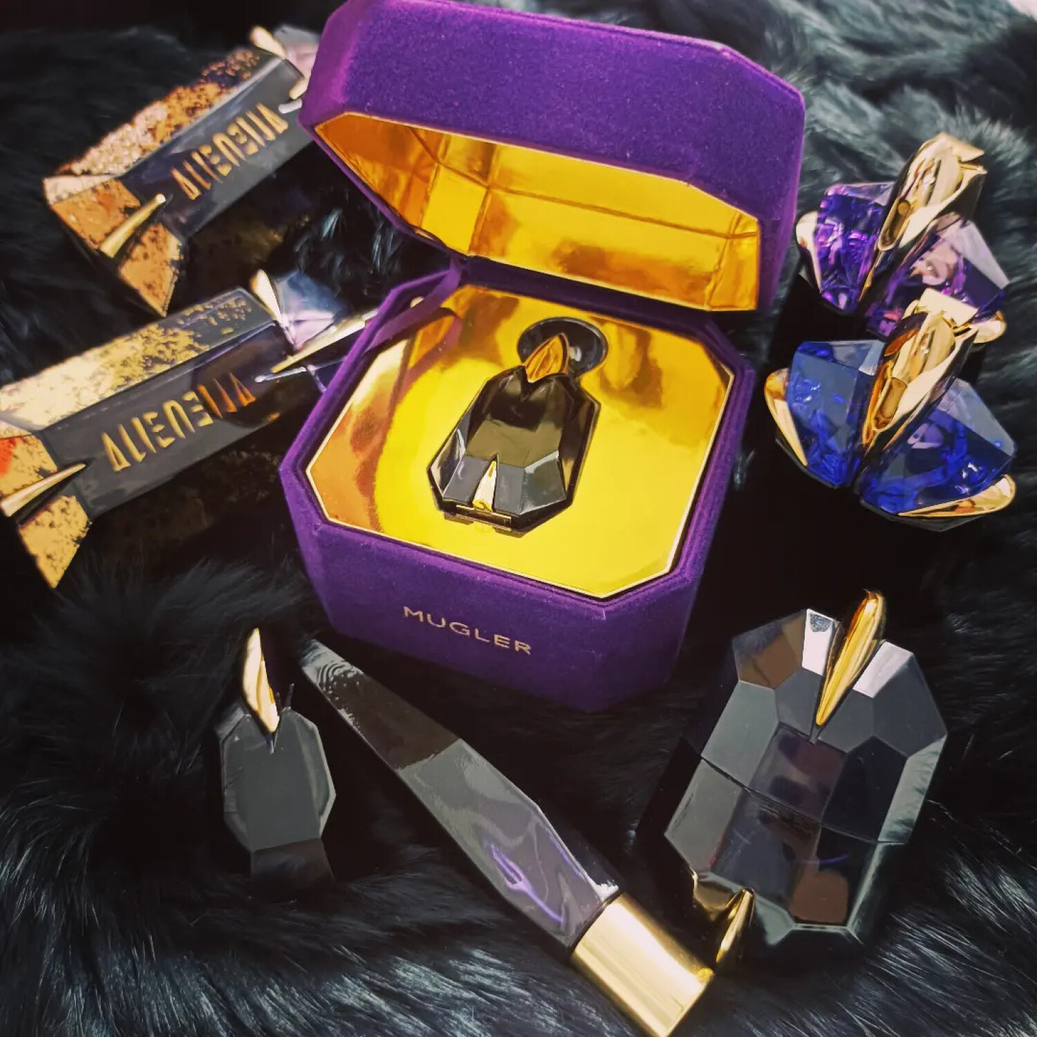 Alien Divine Ornamentations Mugler perfume - a fragrance for women 2016