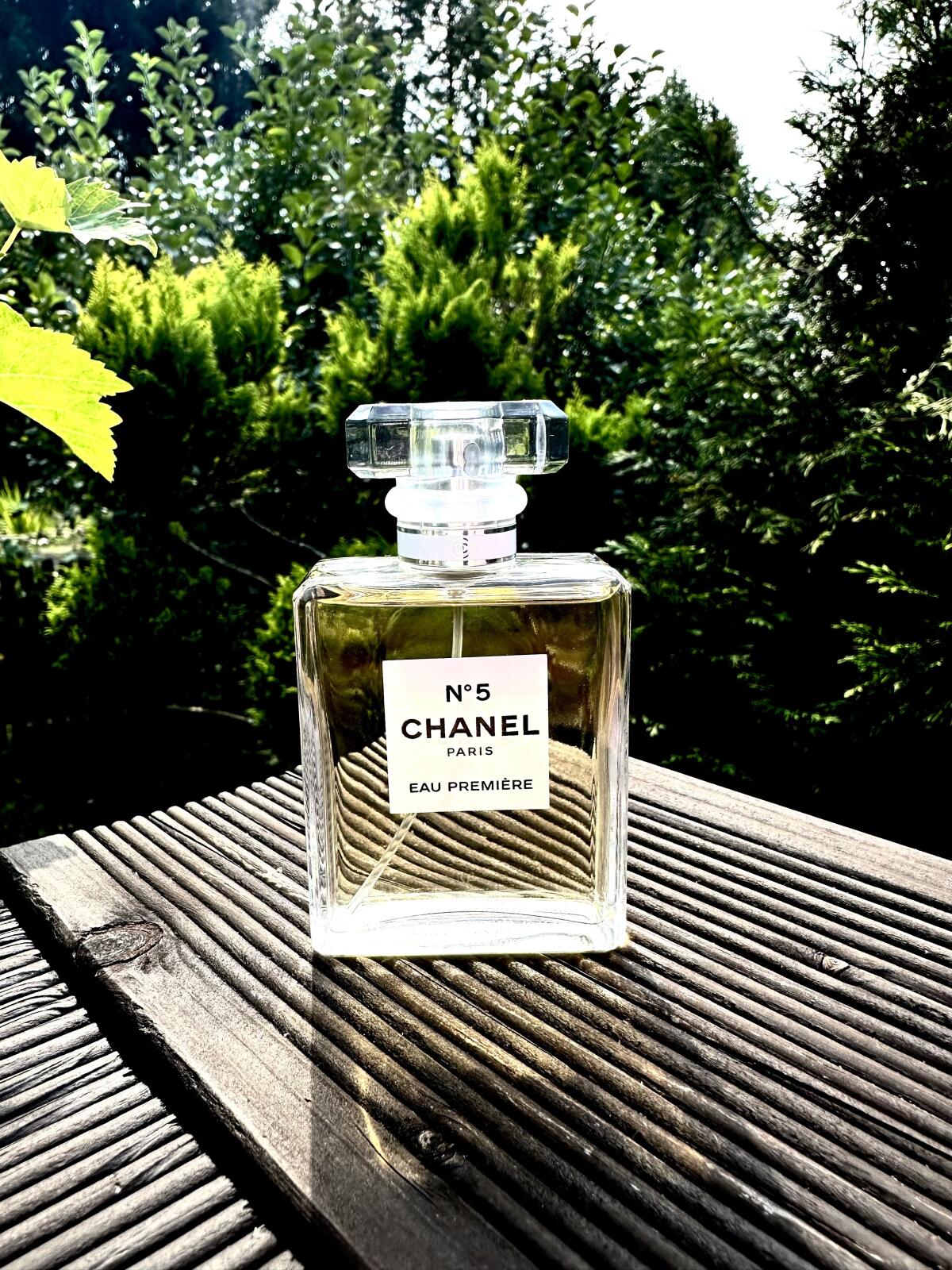 Chanel No 5 Eau Premiere (2015) Chanel fragancia - una fragancia para Mujeres 2015