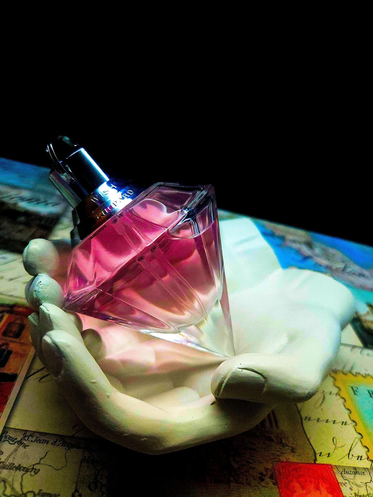 Wish Pink Diamond Chopard perfume - a fragrance for women 2005