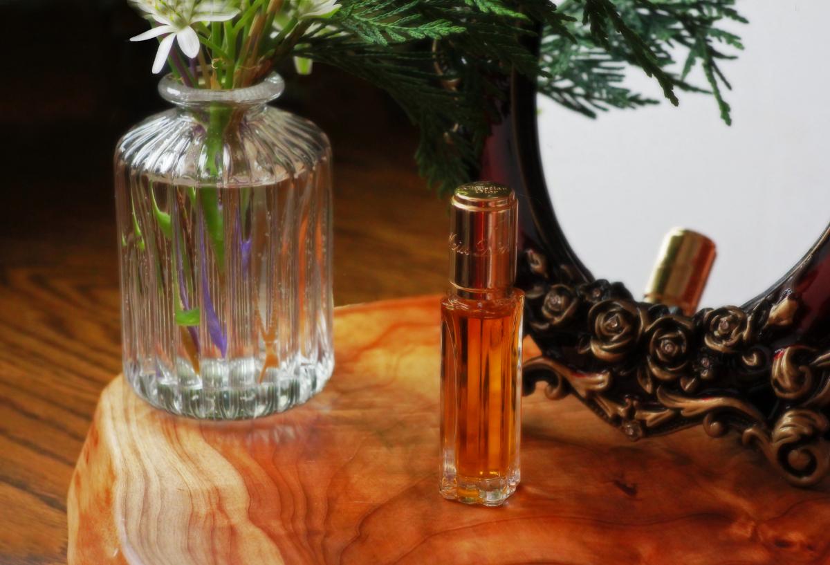 Miss Dior Dior perfume - a fragrance for women 1947