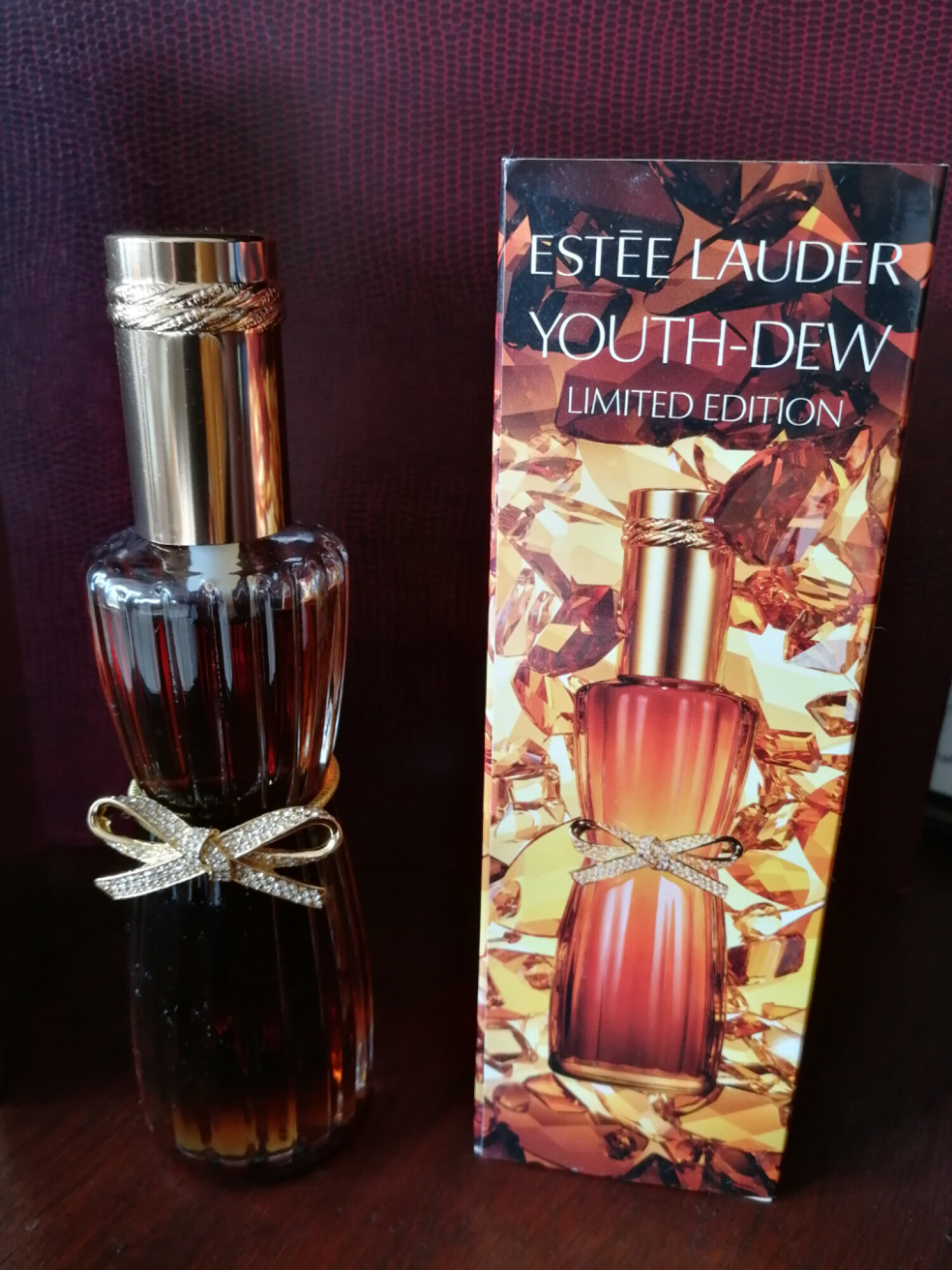 Youth-Dew Limited Edition Estée Lauder perfume - a fragrance for women 2013