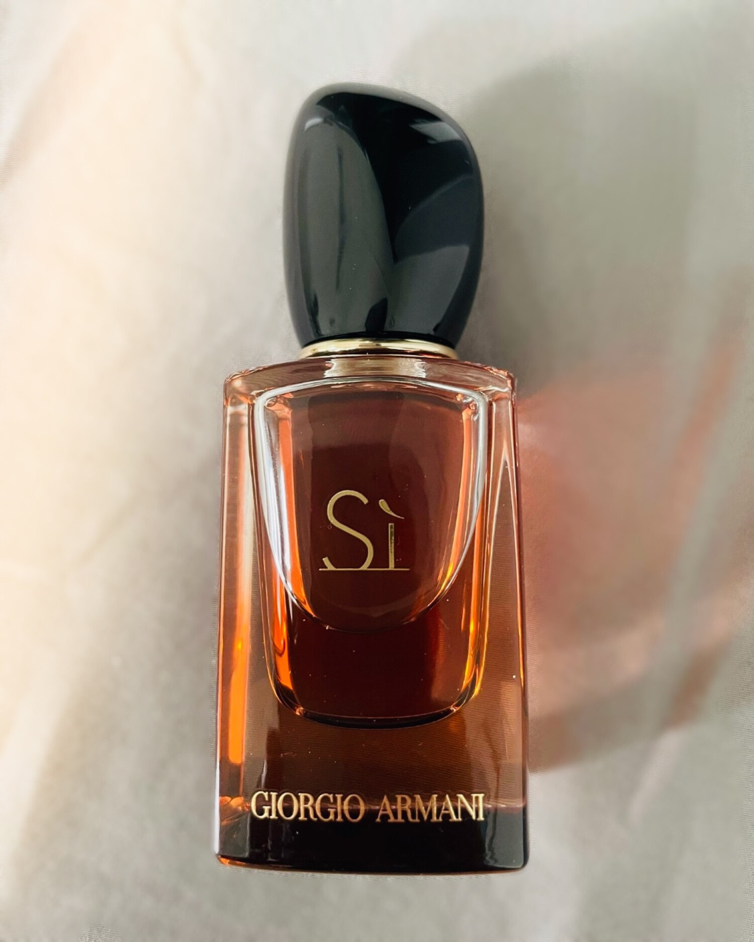 Sì Intense 2021 Giorgio Armani perfume - a fragrance for women 2021