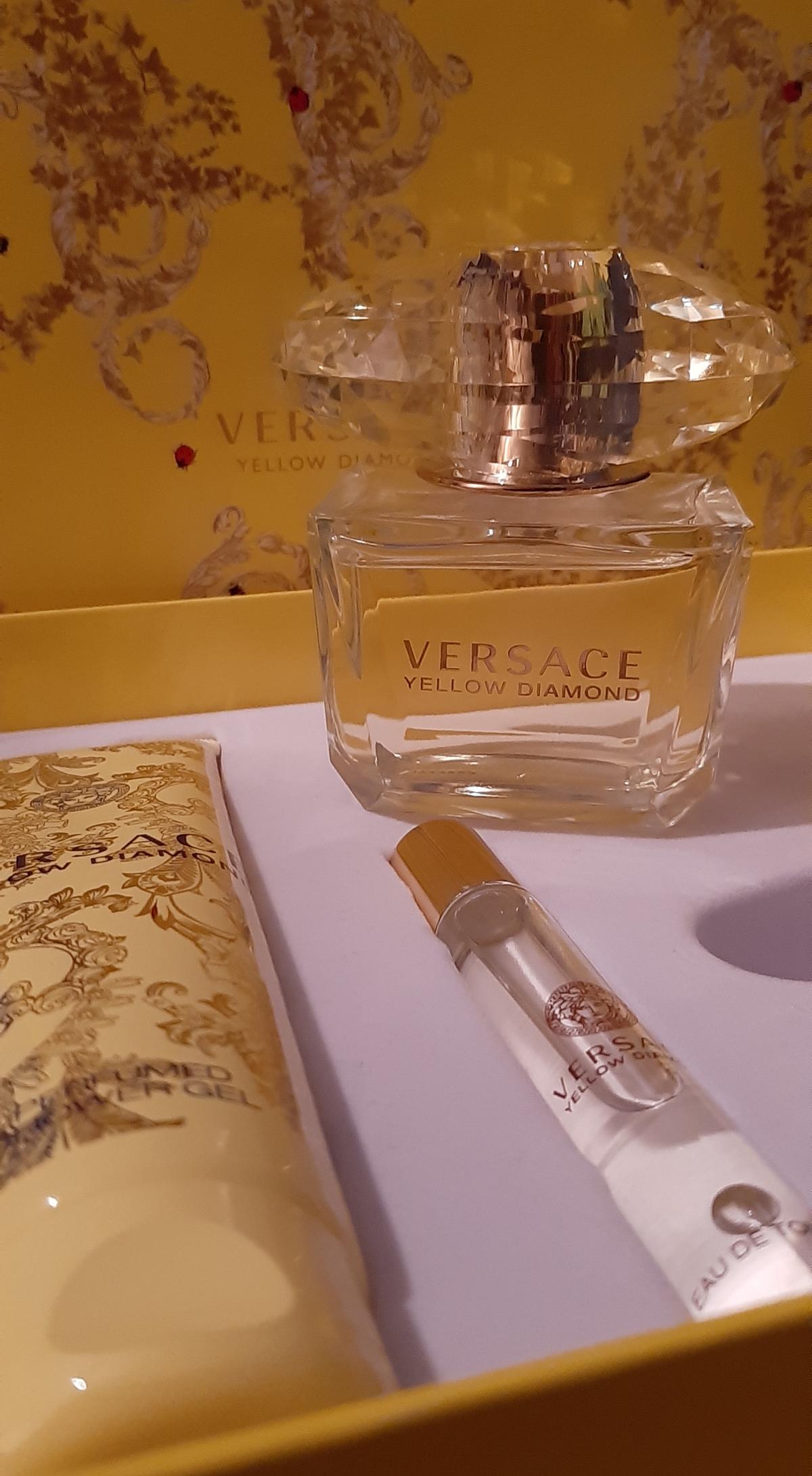 Yellow Diamond Versace perfume - a fragrance for women 2011