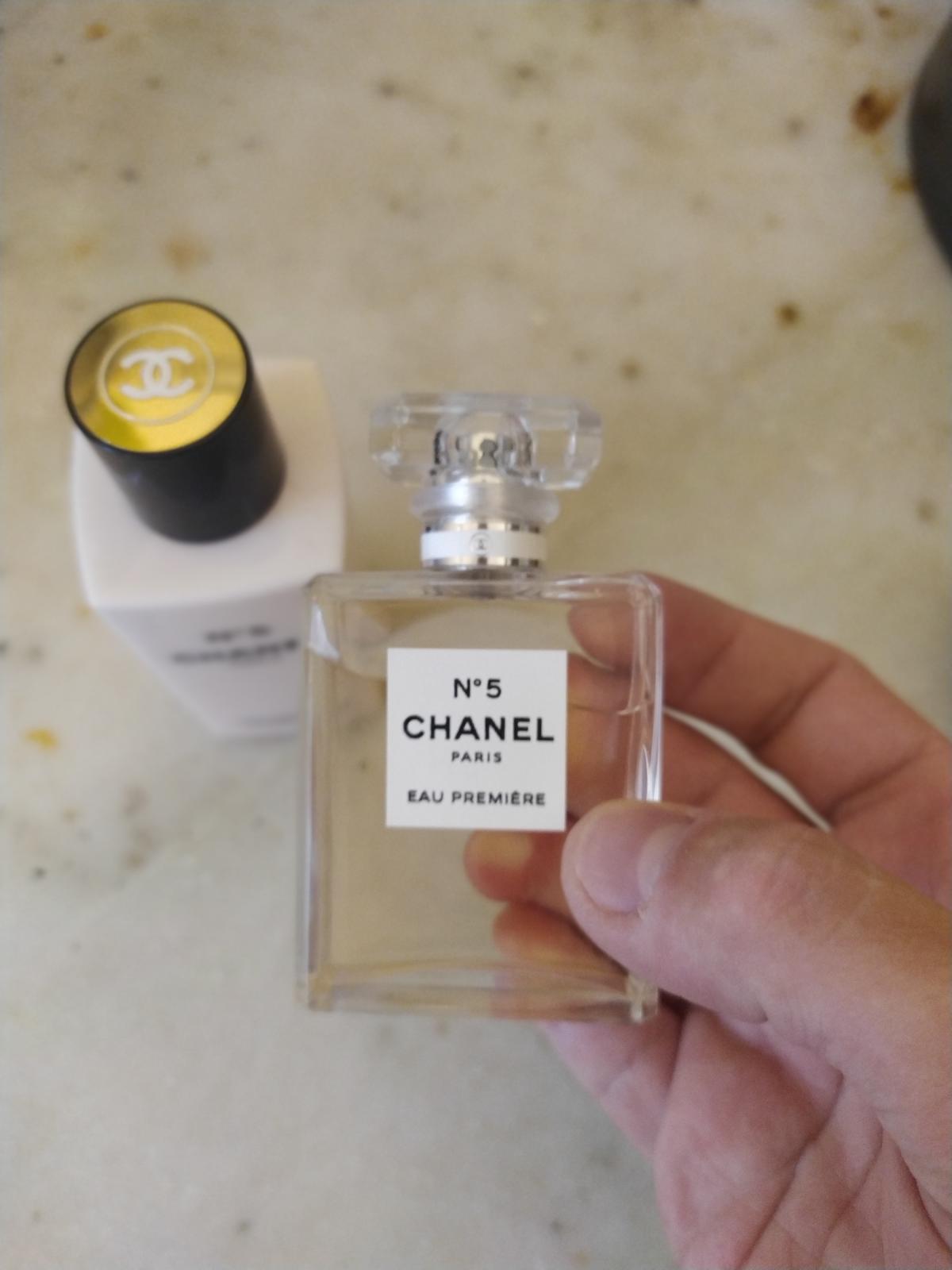 Chanel No 5 Eau Premiere (2015) Chanel perfume - a fragrance for women 2015