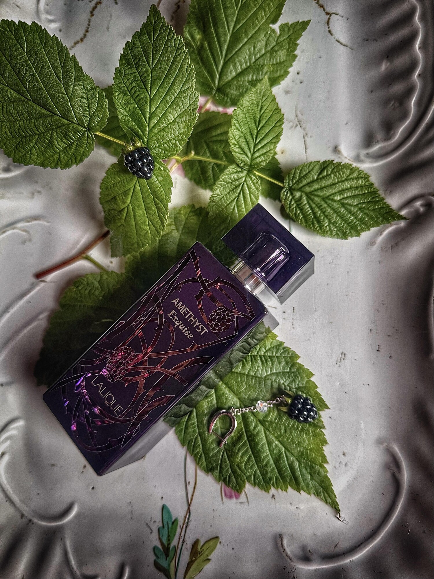 Amethyst Exquise Lalique perfume - a fragrance for women 2017