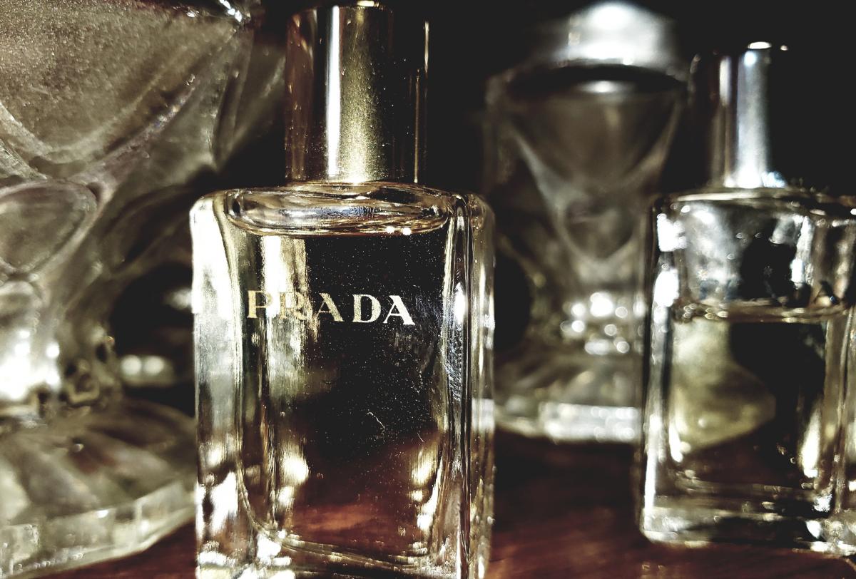 Infusion d'Iris Eau de Parfum Absolue Prada perfume - a fragrance for ...
