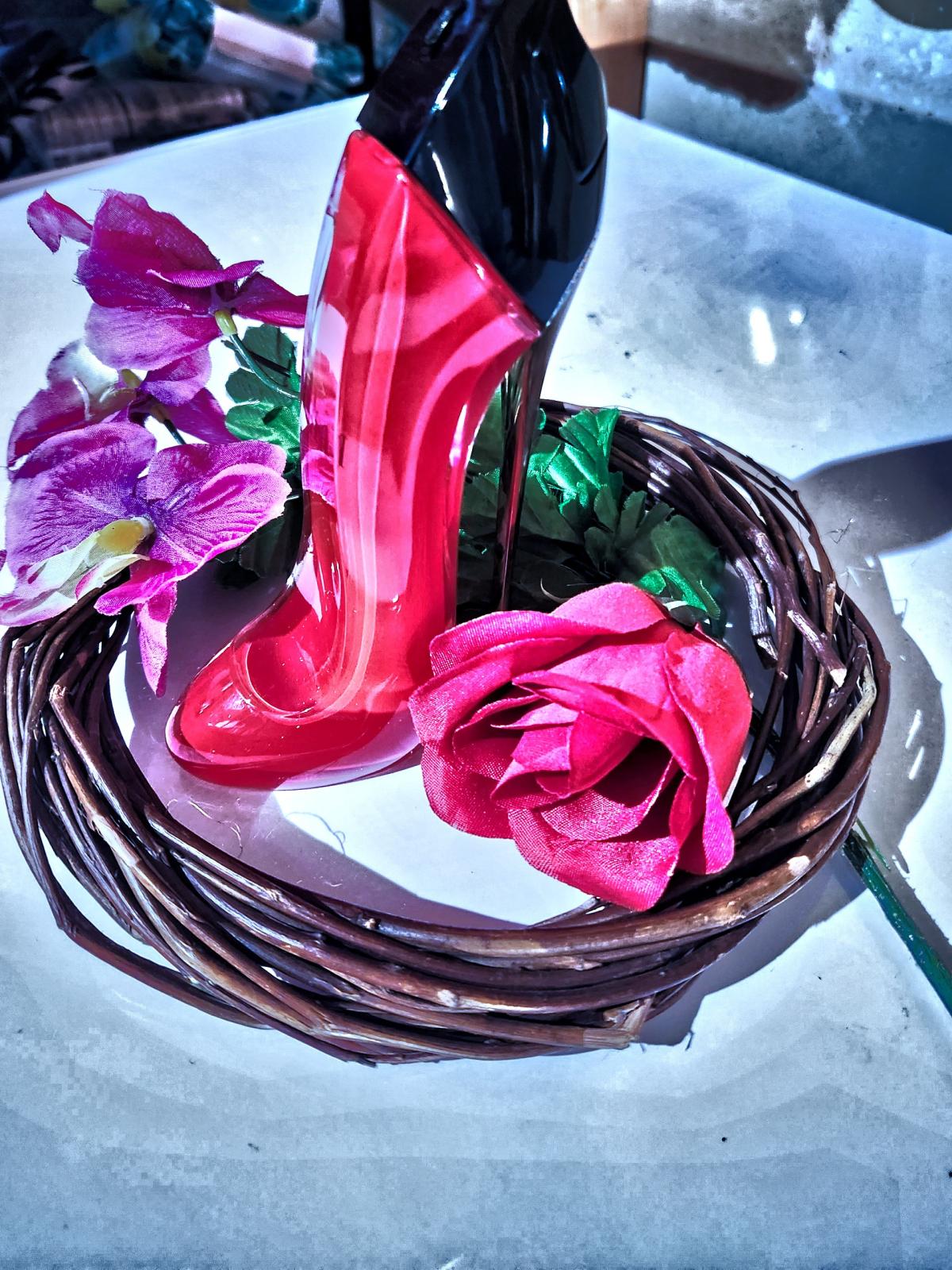 Very Good Girl Carolina Herrera perfume - a new fragrance for women 2021