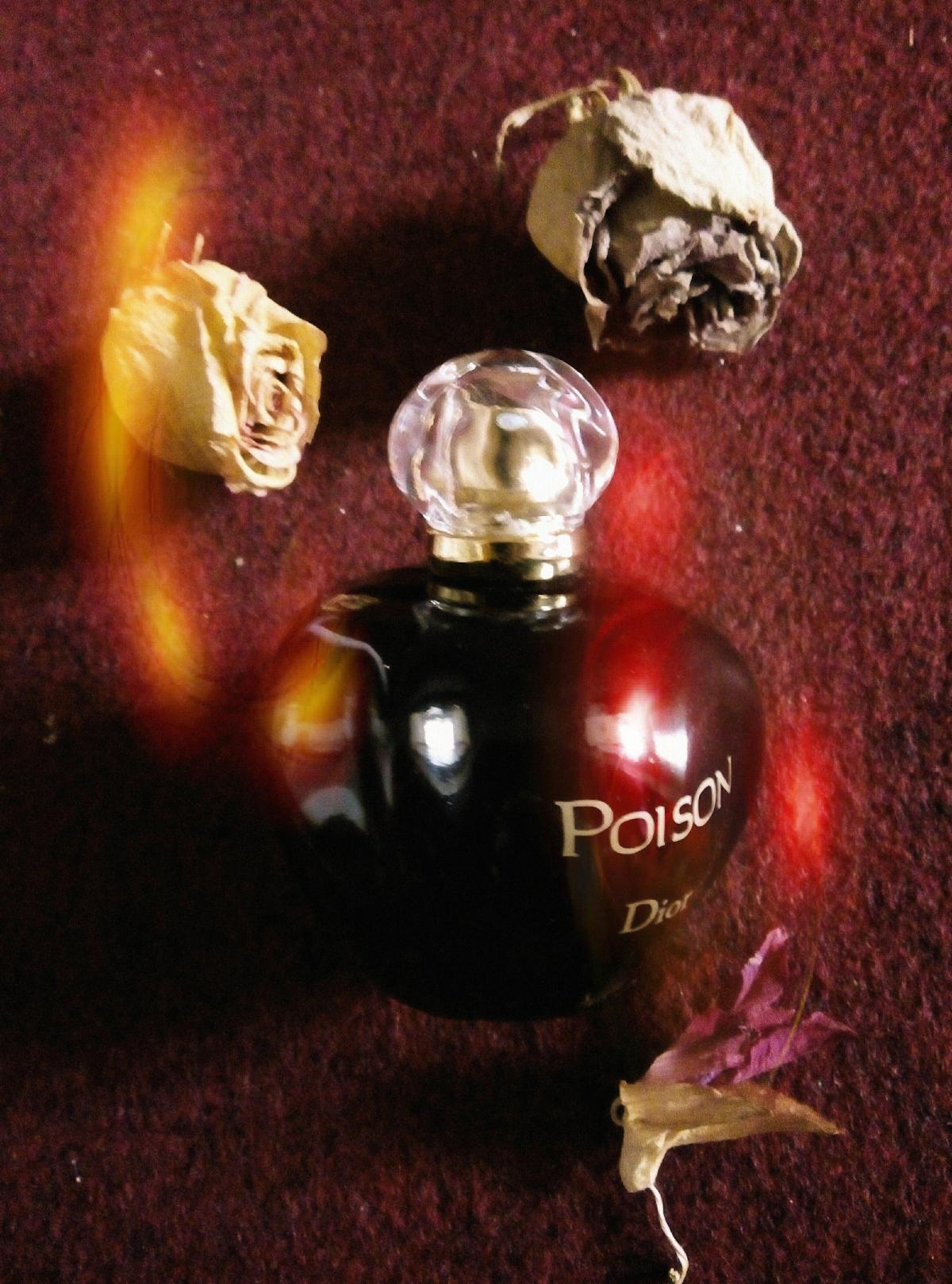 Poison Dior perfume - a fragrance for women 1985