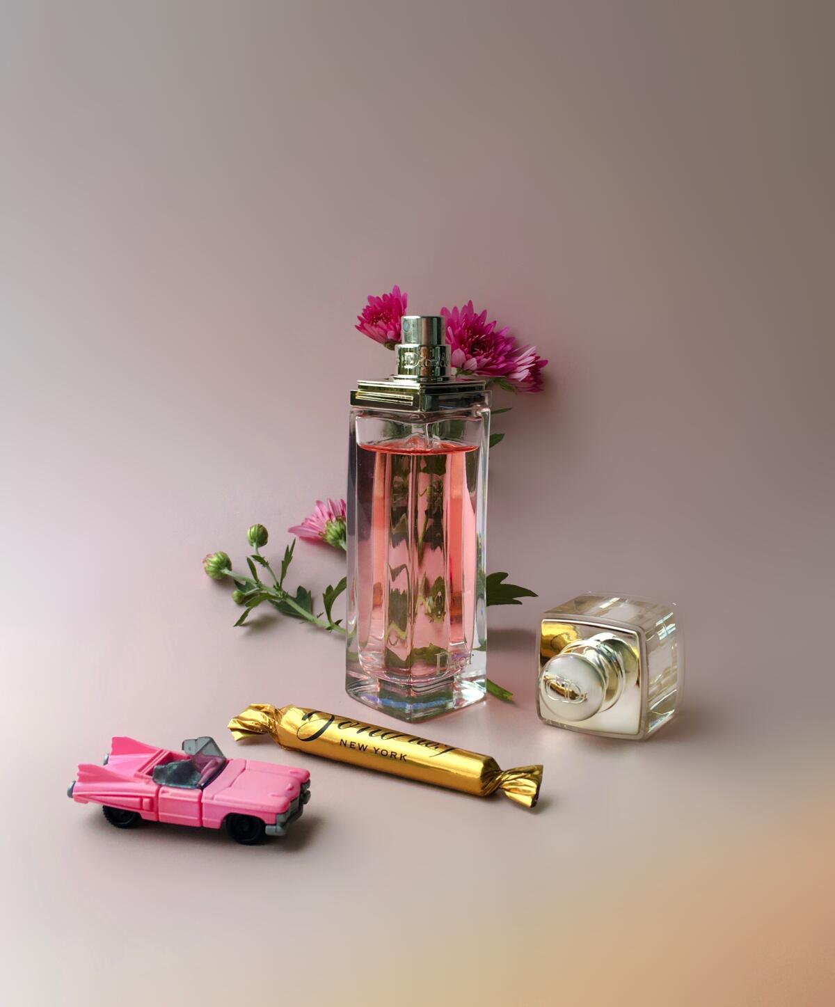 Bond No. 9 Perfume Bond No 9 perfume - a fragrance for women and men 2009