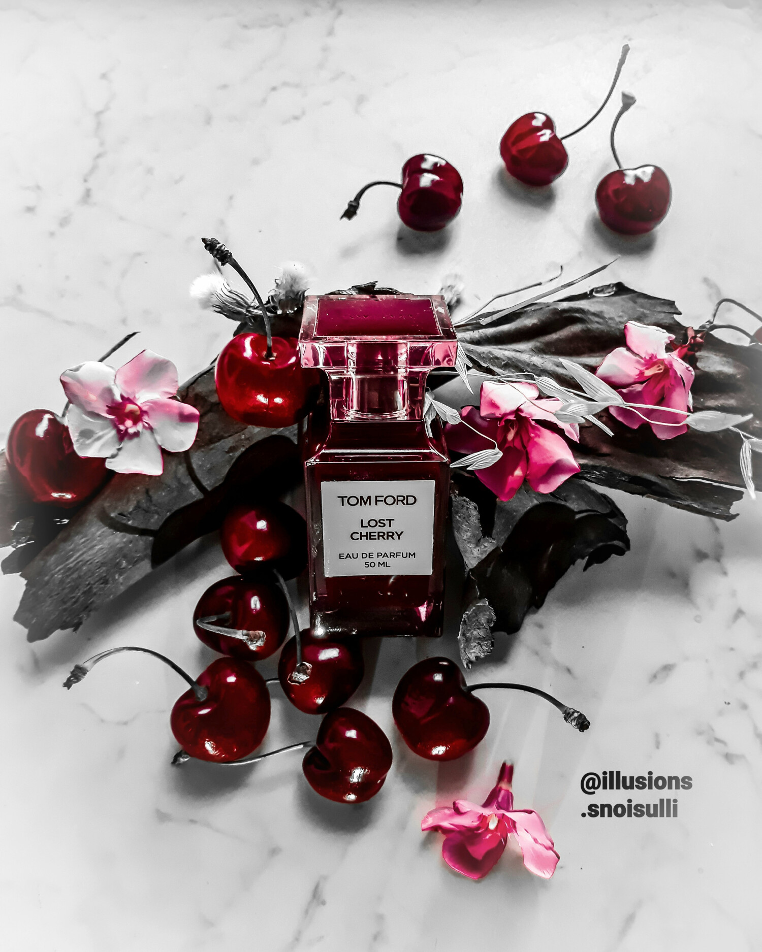 Lost Cherry Tom Ford perfume - a fragrance for women and men 2018