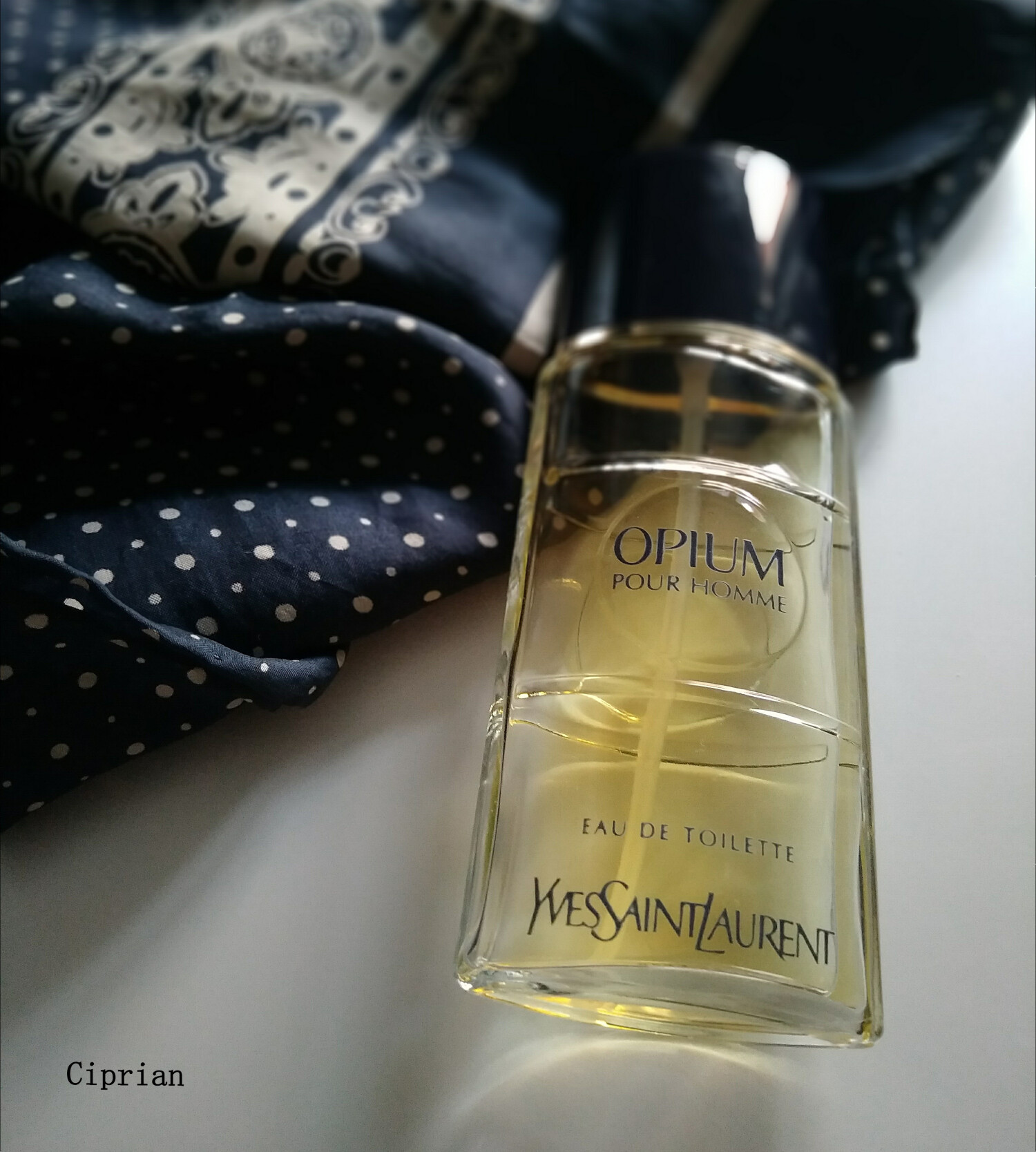 Opium Pour Homme Yves Saint Laurent cologne - a fragrance for men 1995