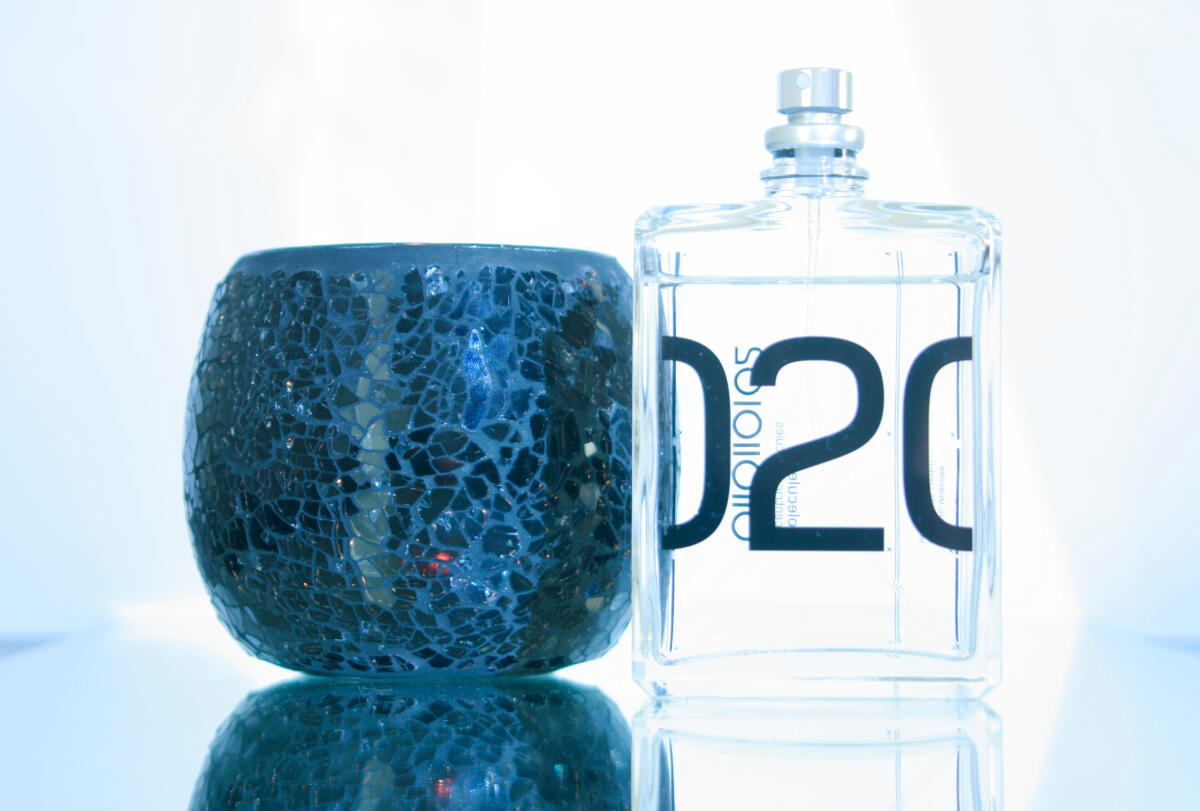 Molecule 02 Escentric Molecules perfume - a fragrance for women and men ...