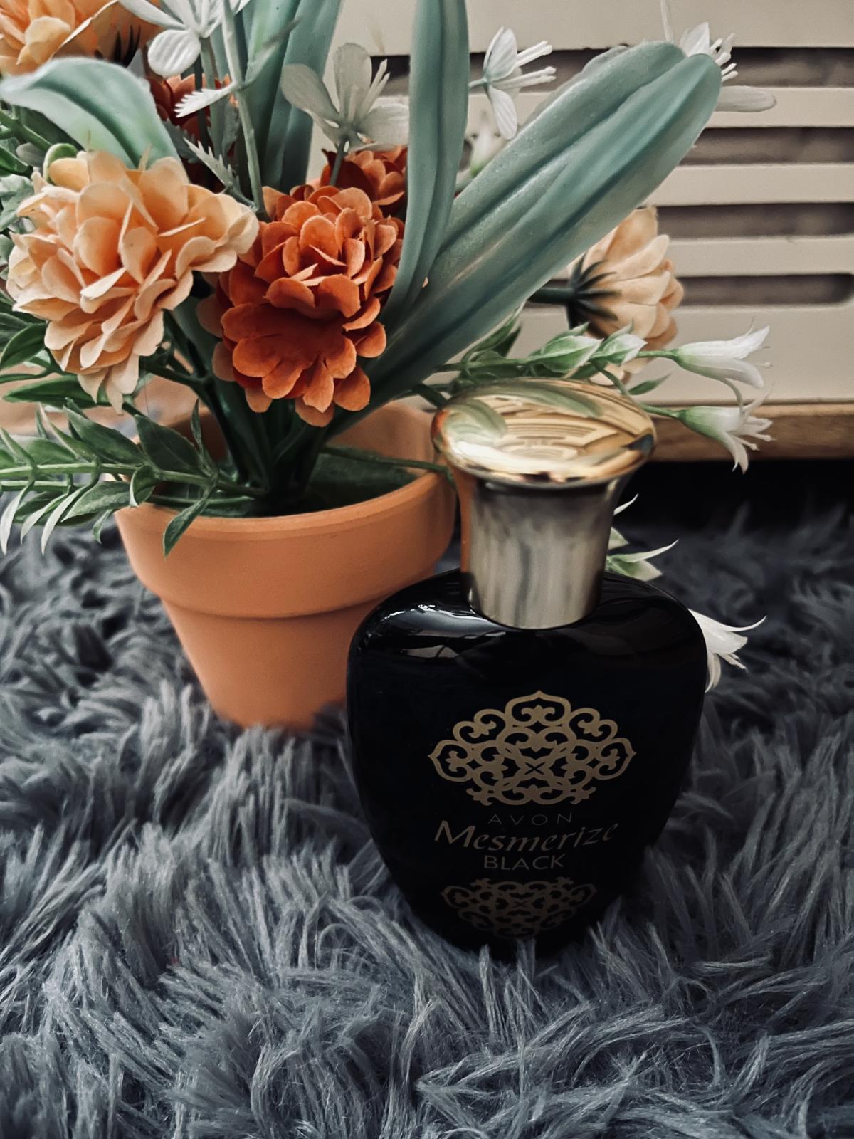 Mesmerize Black for Her Avon parfem - parfem za žene 2015