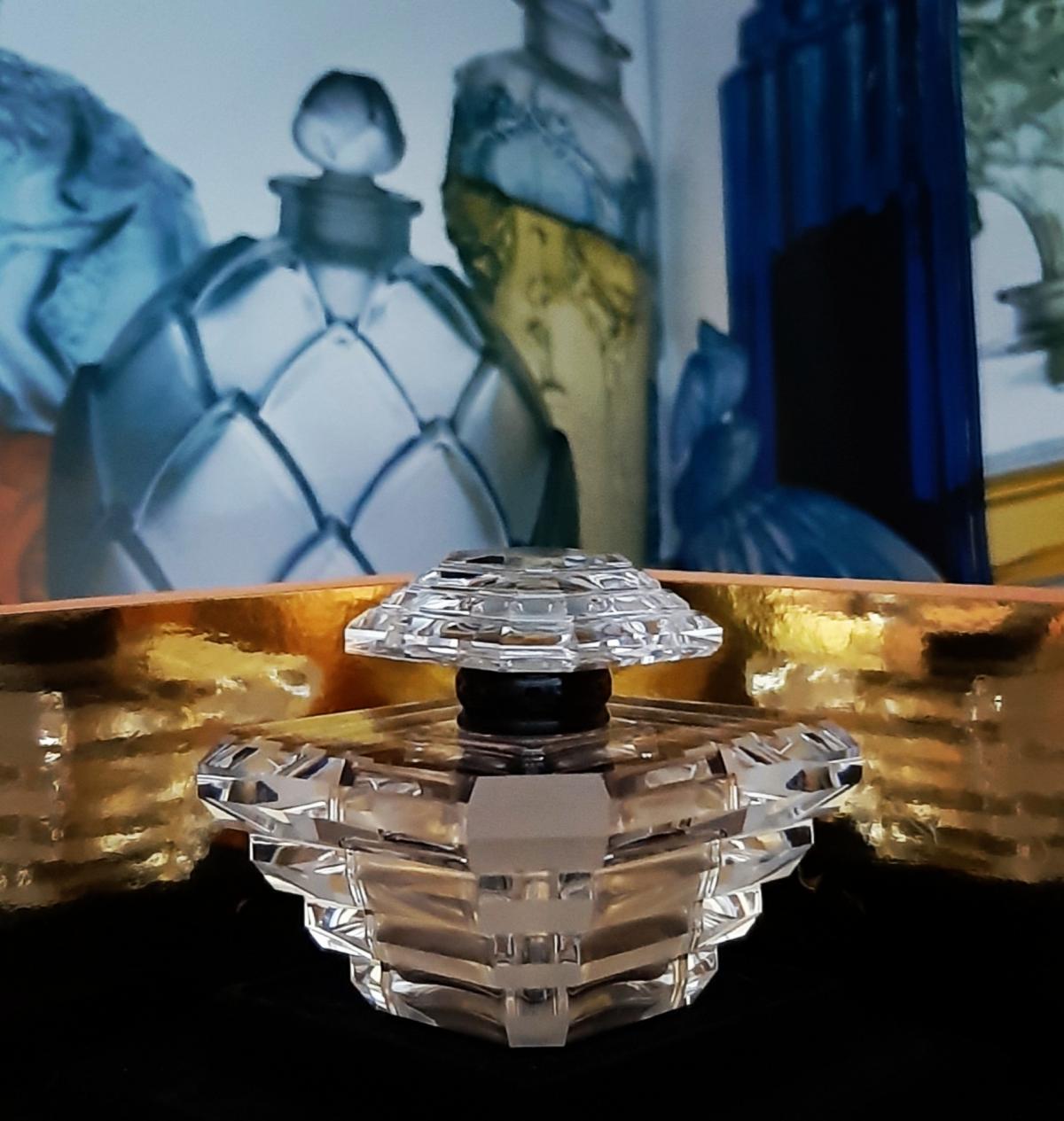 Trésor Lancôme perfume - a fragrance for women 1990