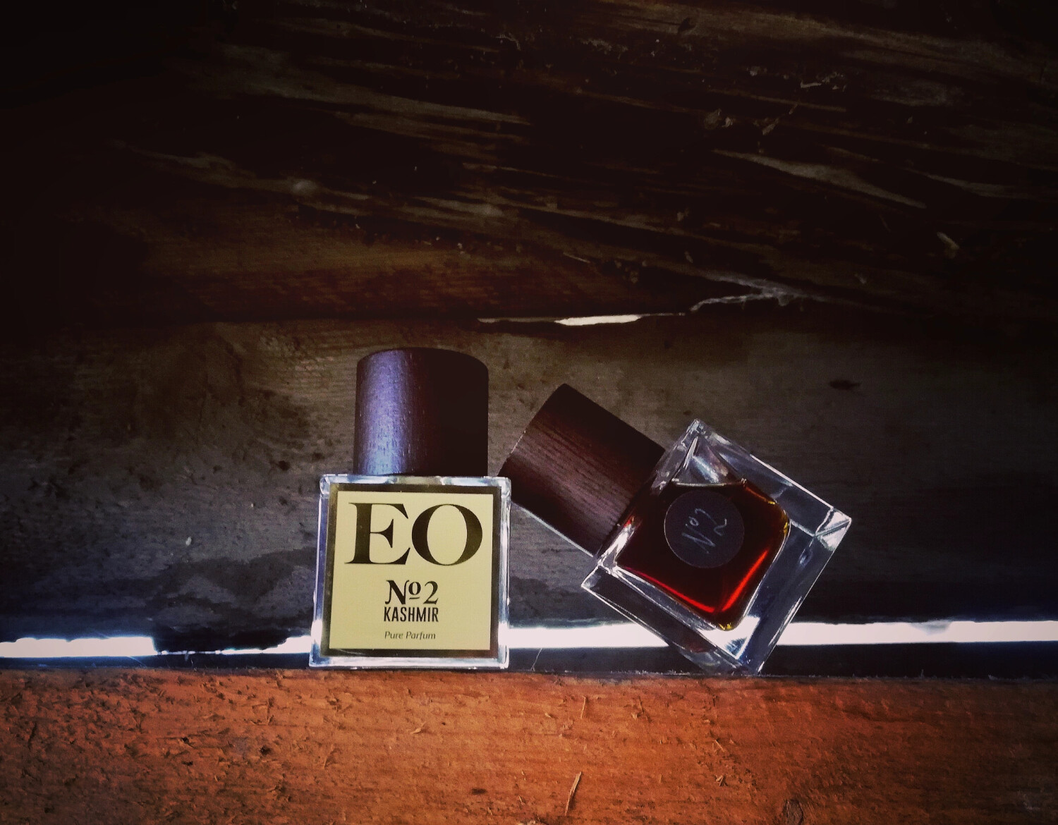 EO No 2 Ensar Oud perfume - a fragrance for women and men 2018