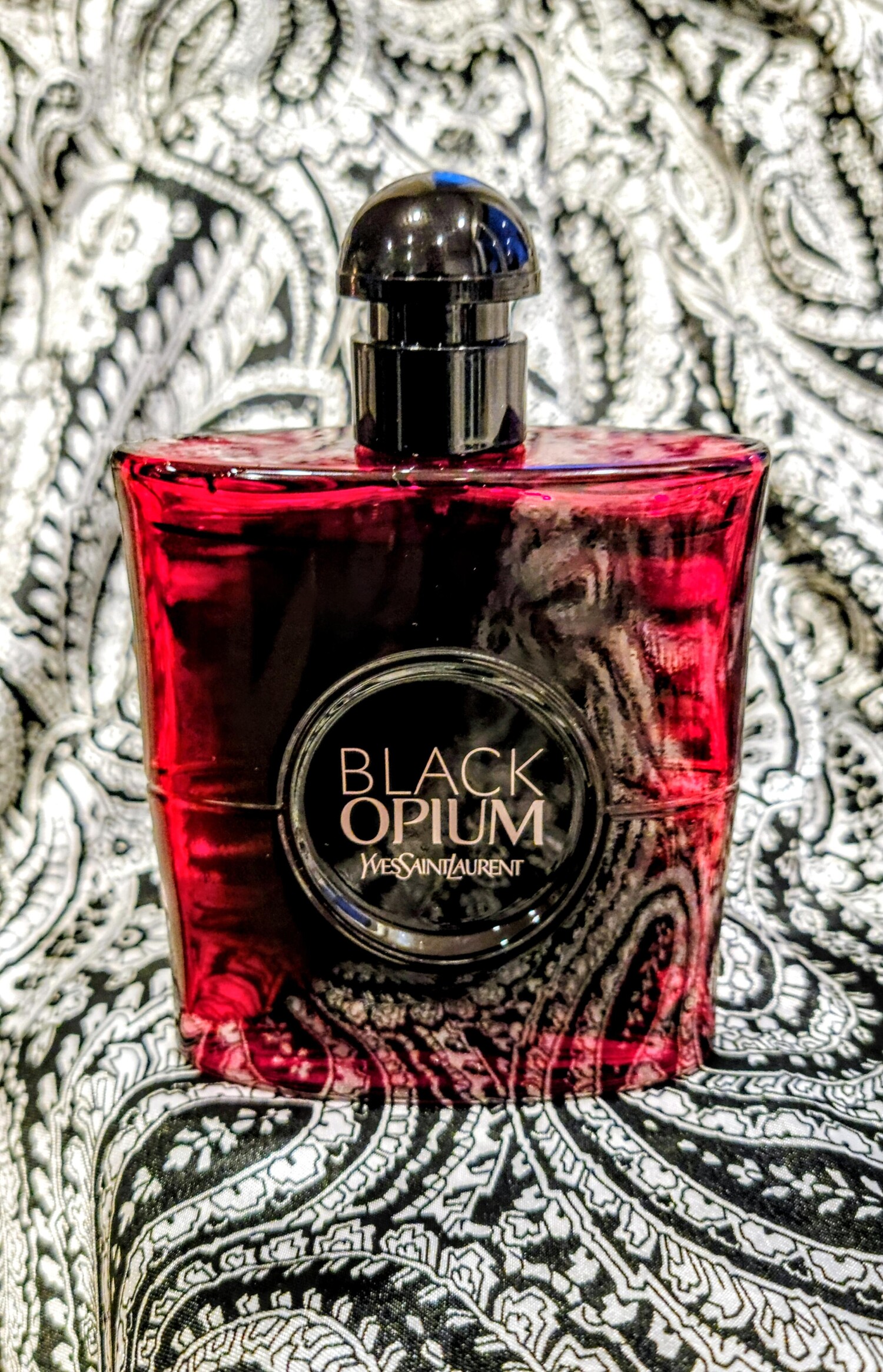 Black Opium Over Red Yves Saint Laurent perfume - a fragrance for women ...