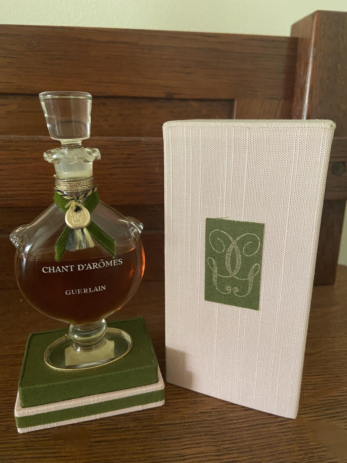 Chant d'Aromes Extrait de Parfum Guerlain perfume - a fragrance for ...