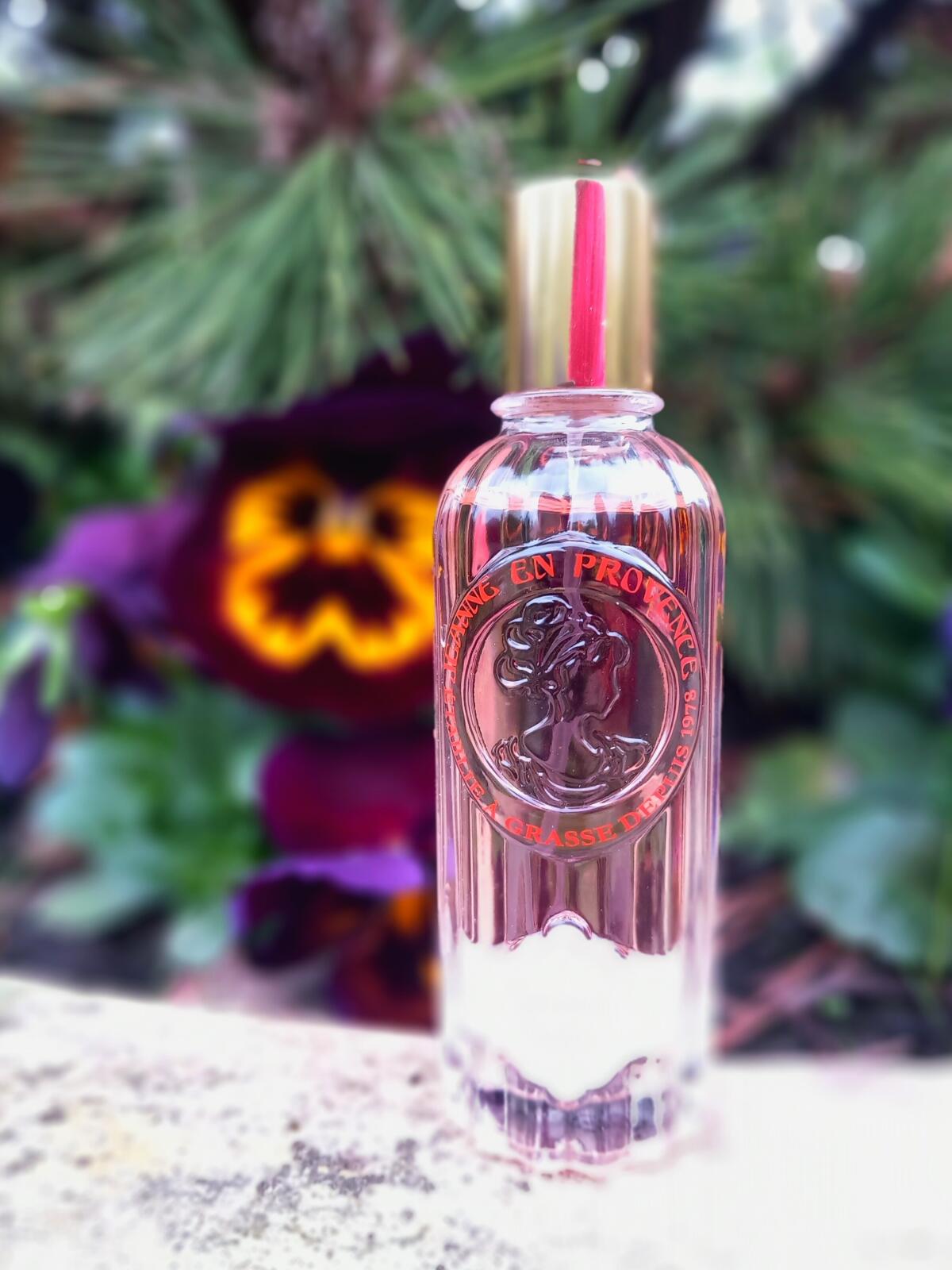 Grenade Petillante Jeanne en Provence perfume - a fragrance for women 2023