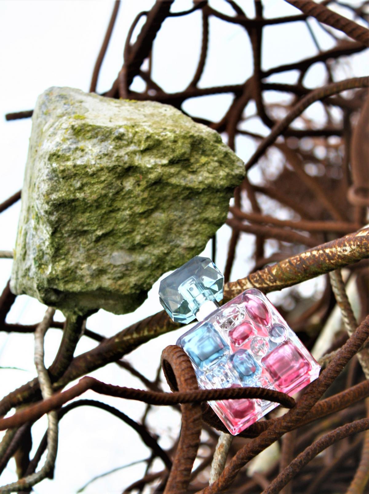 Radiance Britney Spears perfume - a fragrance for women 2010