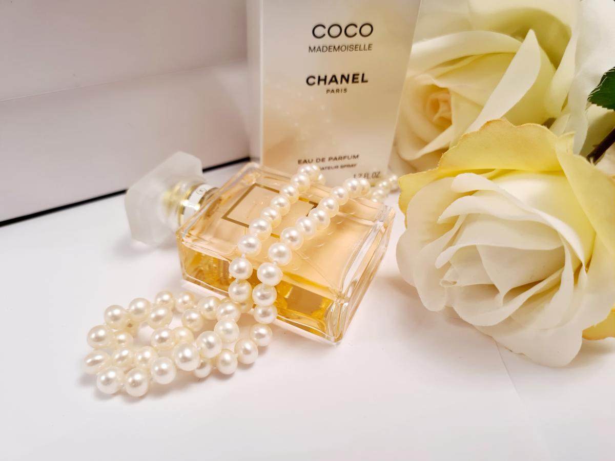 Coco Mademoiselle Chanel perfume - a fragrance for women 2001