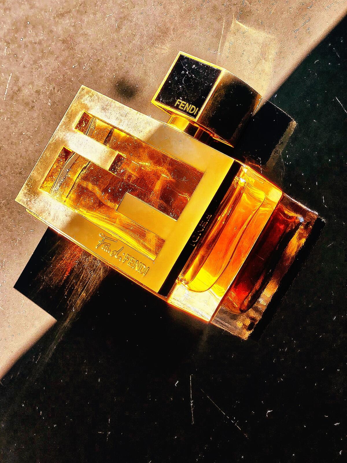 Fan di Fendi Fendi perfume - a fragrance for women 2010