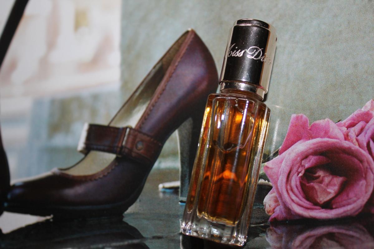 Miss Dior Dior perfume - a fragrance for women 1947