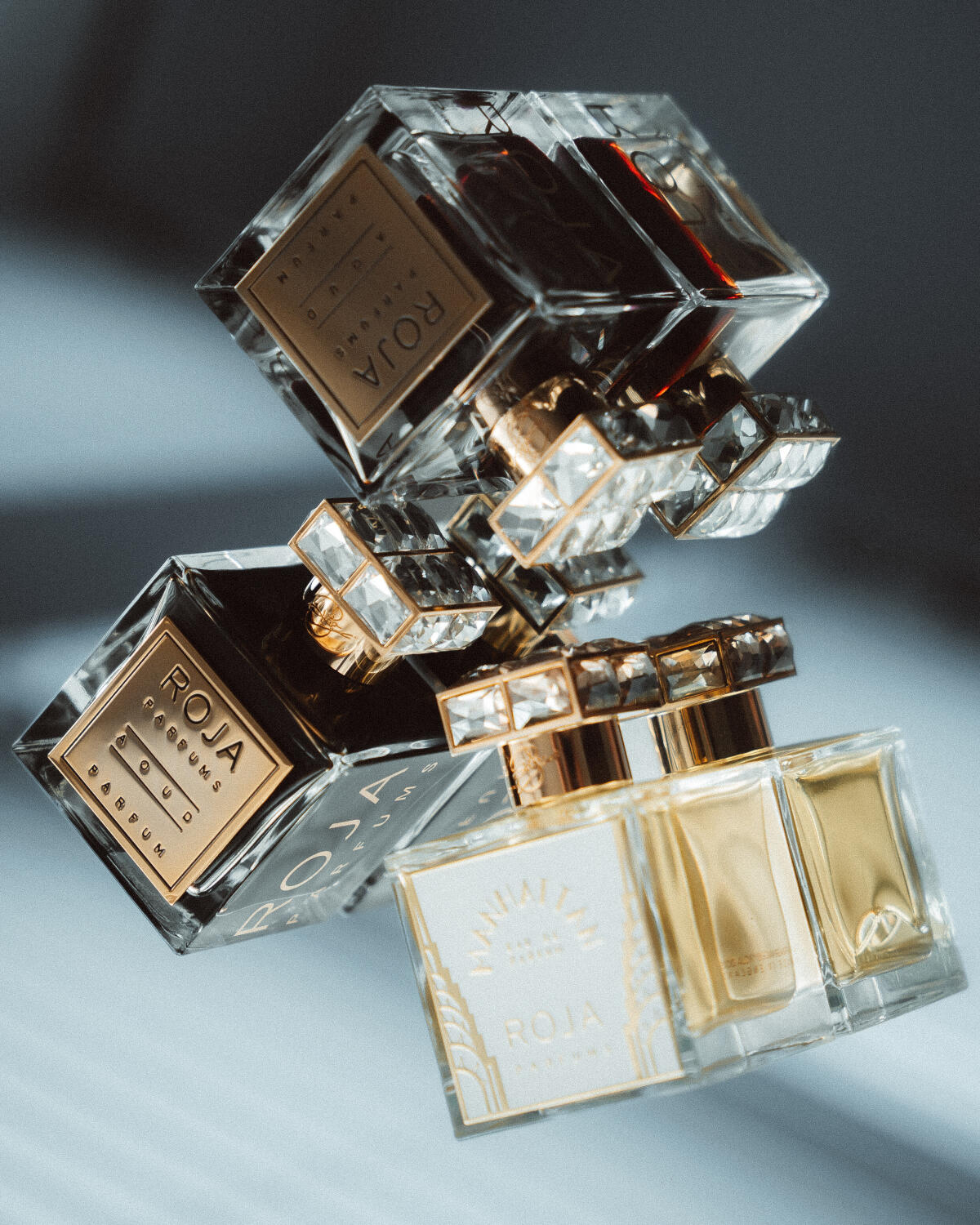 Manhattan Eau de Parfum Roja Dove parfum - un nou parfum unisex 2022