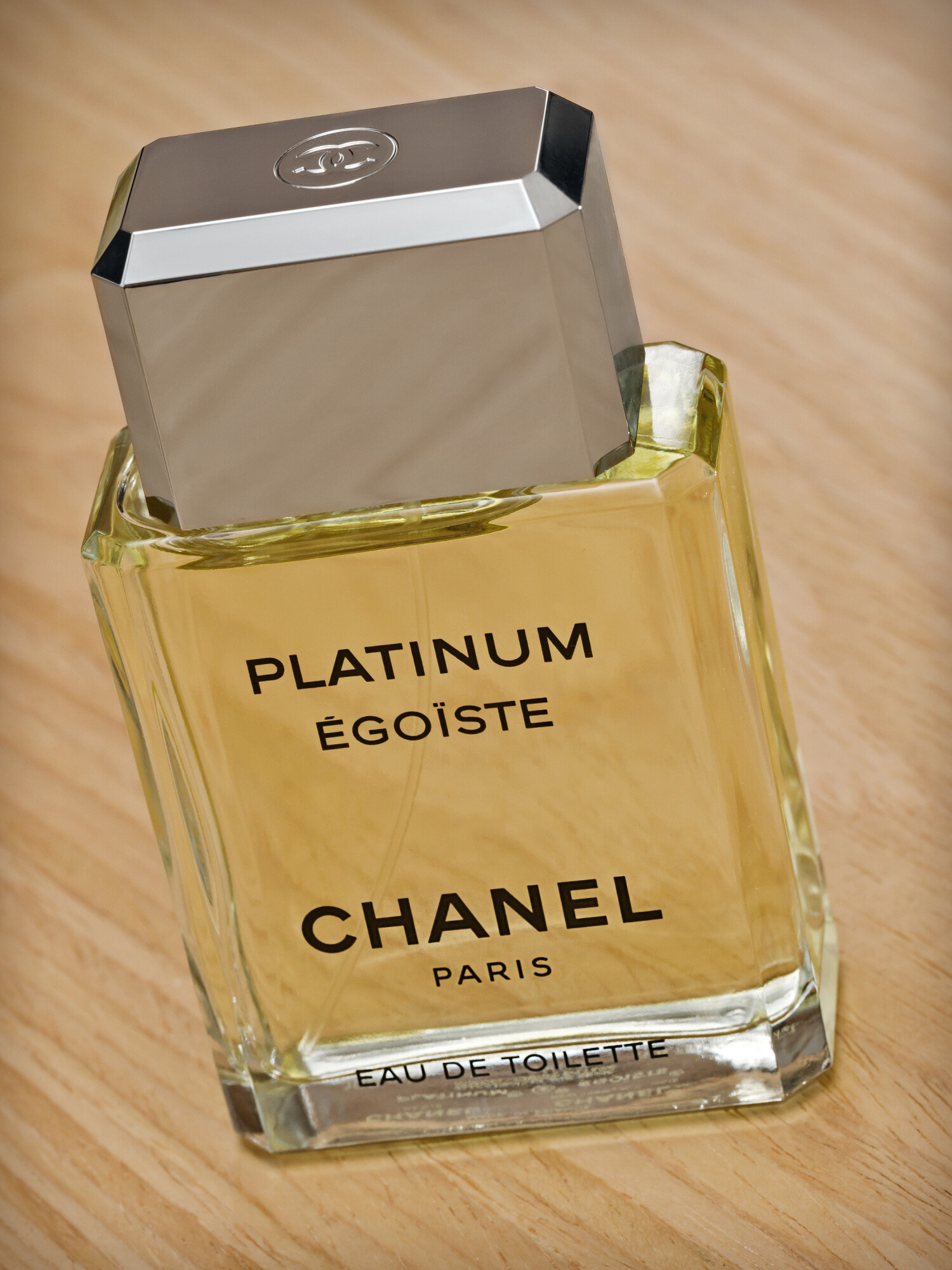 Egoiste Platinum Chanel cologne - a fragrance for men 1993