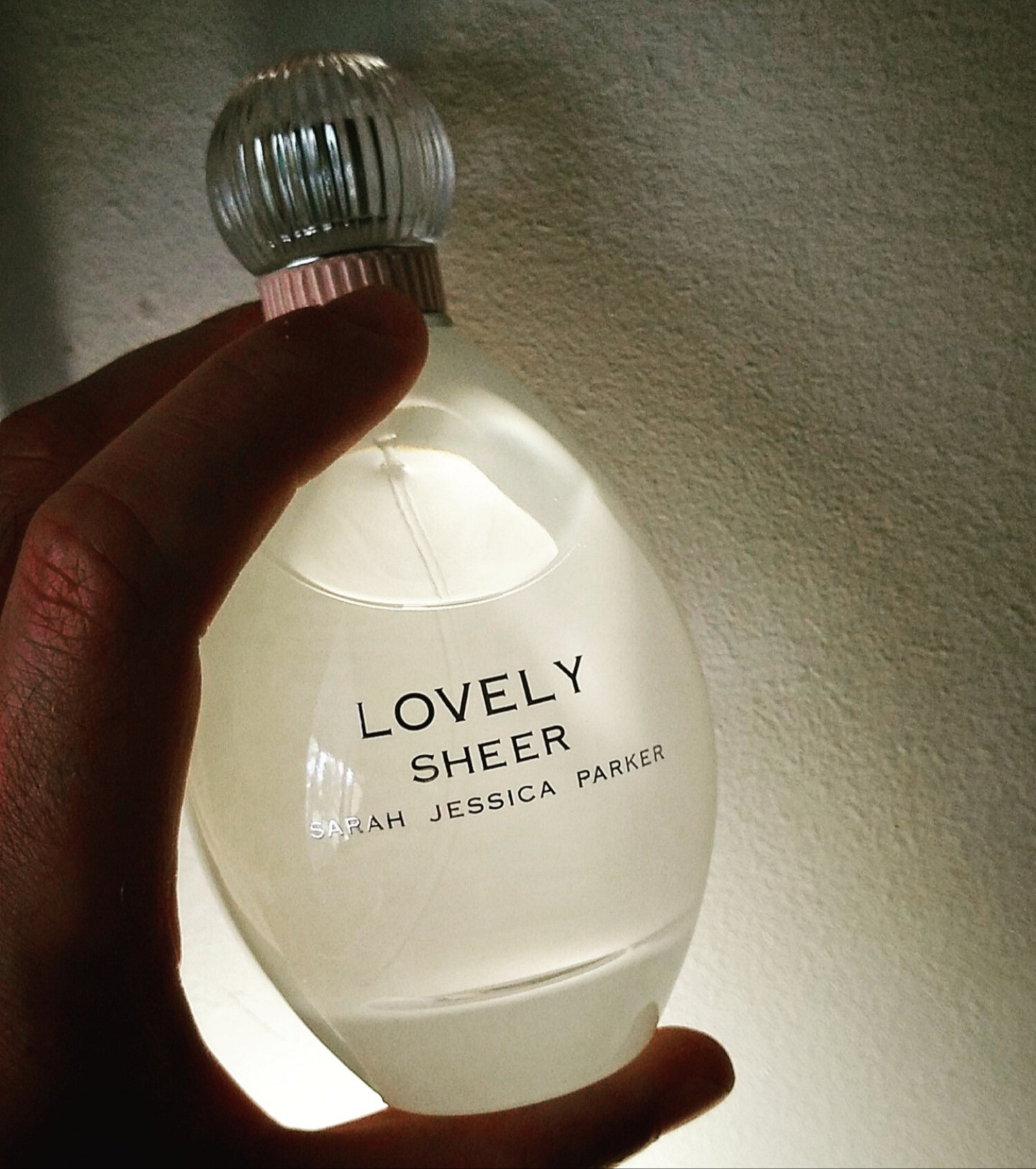 Lovely Sheer Sarah Jessica Parker perfume - a fragrance for women 2016