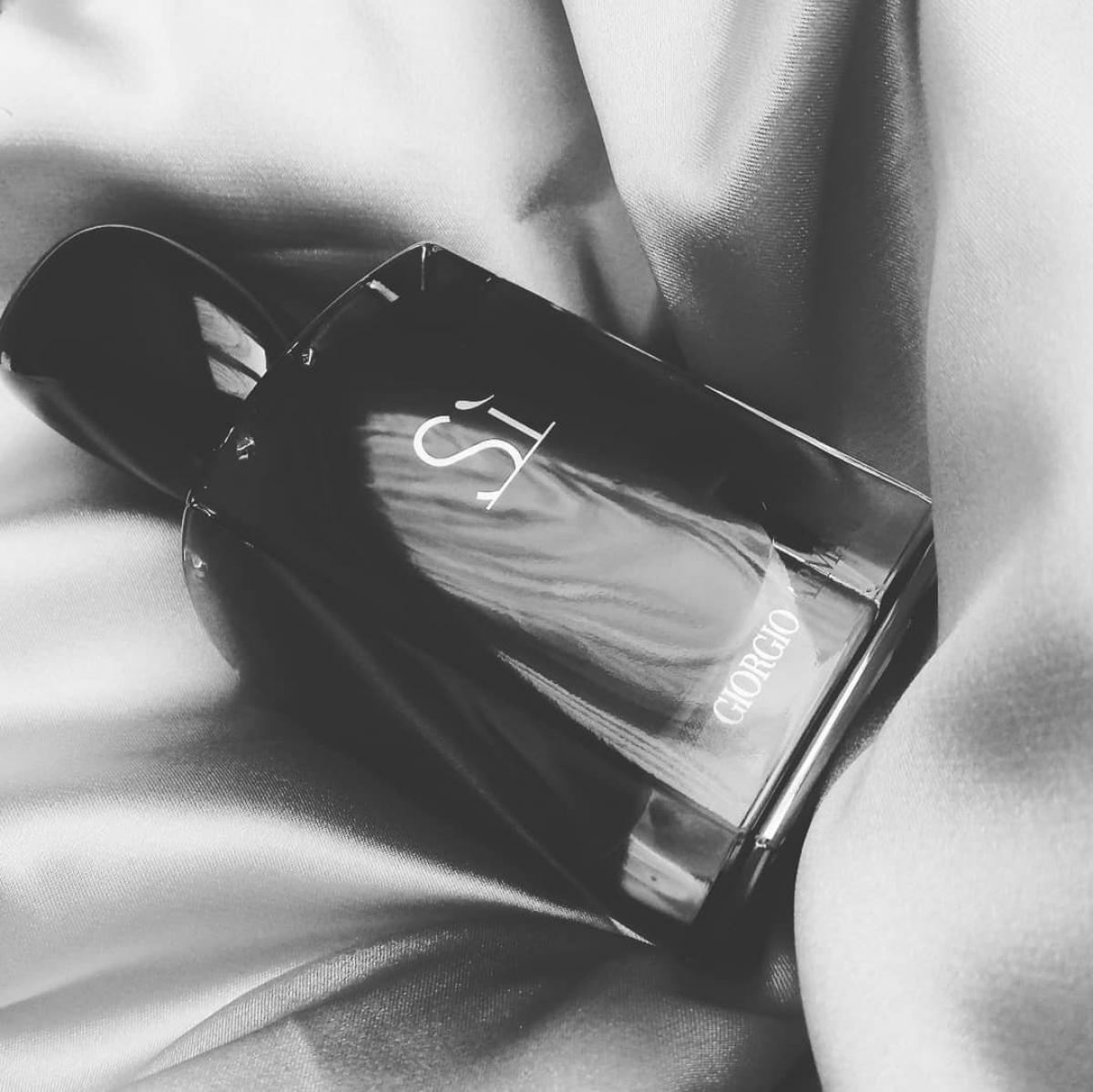 Sì Intense Giorgio Armani parfem - parfem za žene 2014