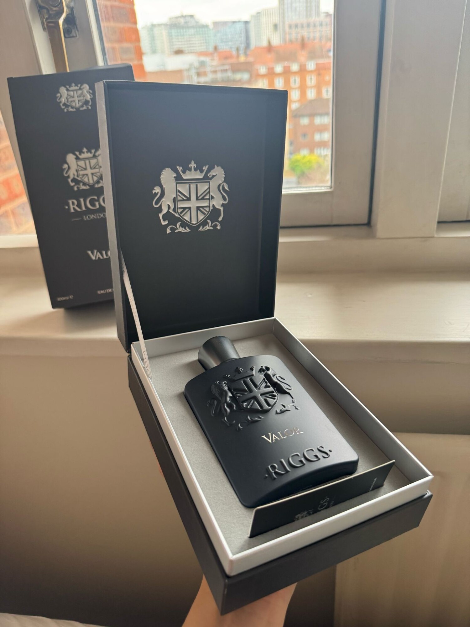 Valor Riggs perfume - a new fragrance for women and men 2024