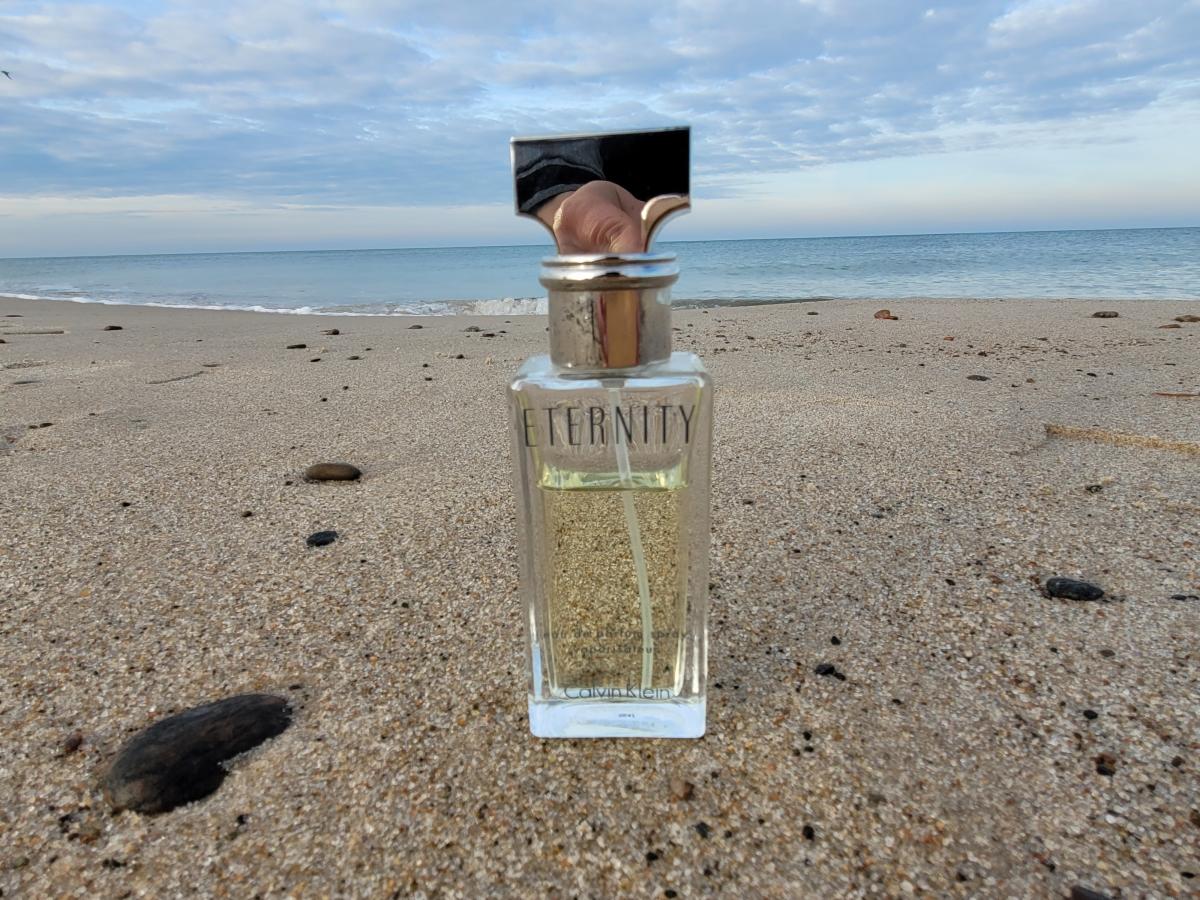 Eternity Calvin Klein perfume - a fragrance for women 1988