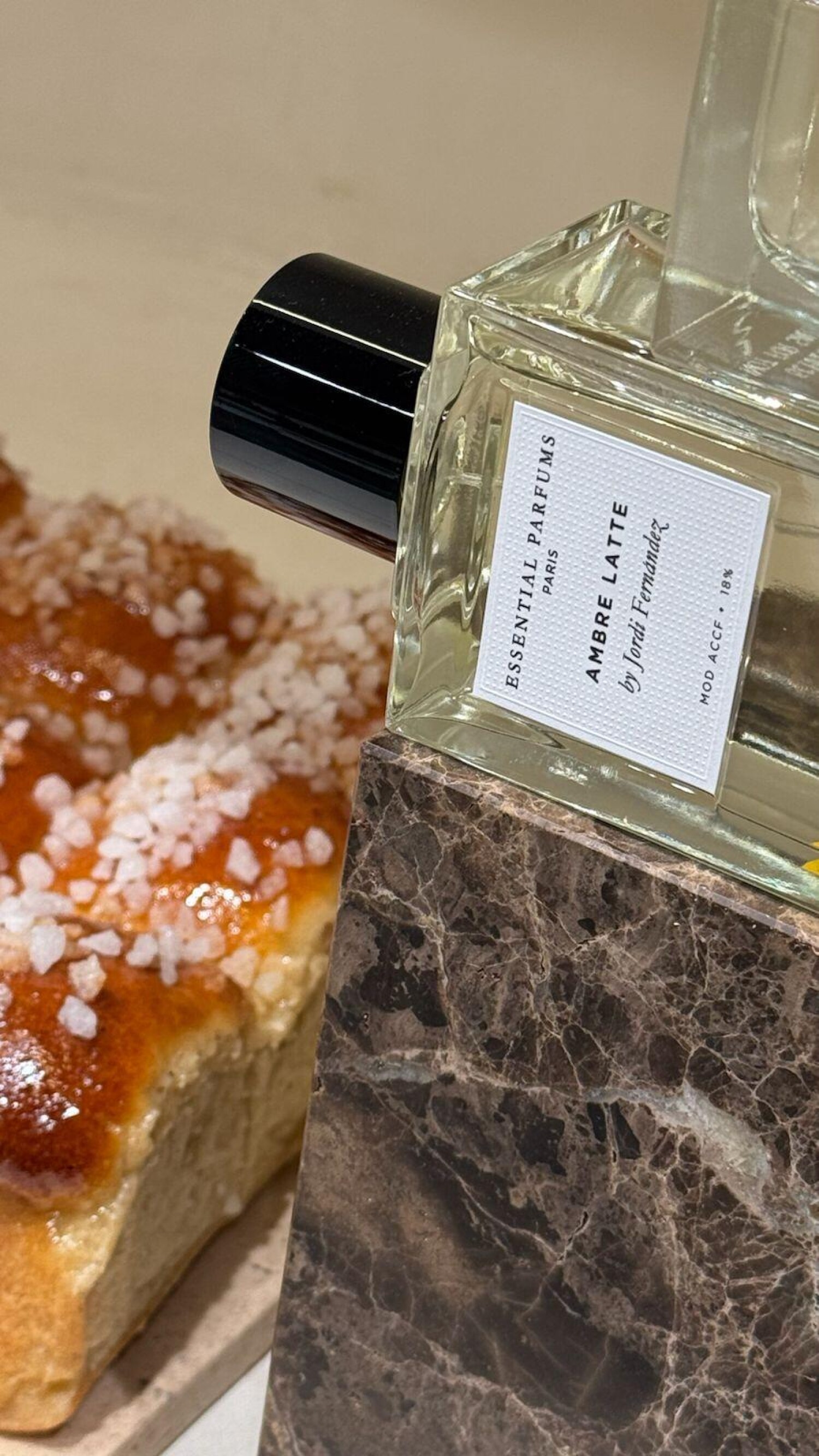 Ambre Latte Essential Parfums عطر - a جديد fragrance للجنسين 2026