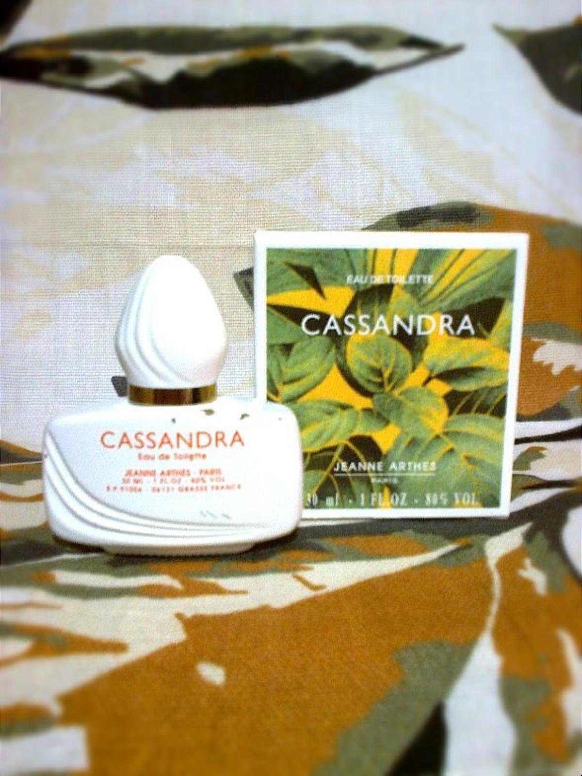 Cassandra Blanc Jeanne Arthes perfume - a fragrance for women