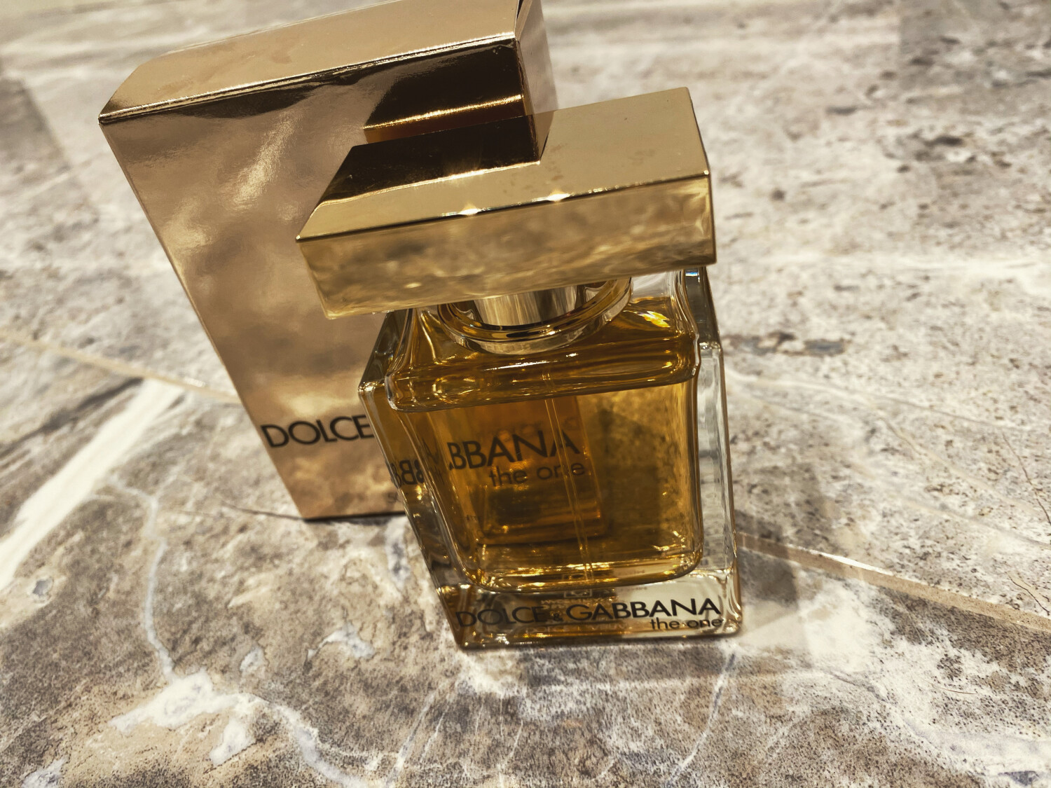 The One Eau de Toilette Dolce&Gabbana perfume - a fragrance for women 2017