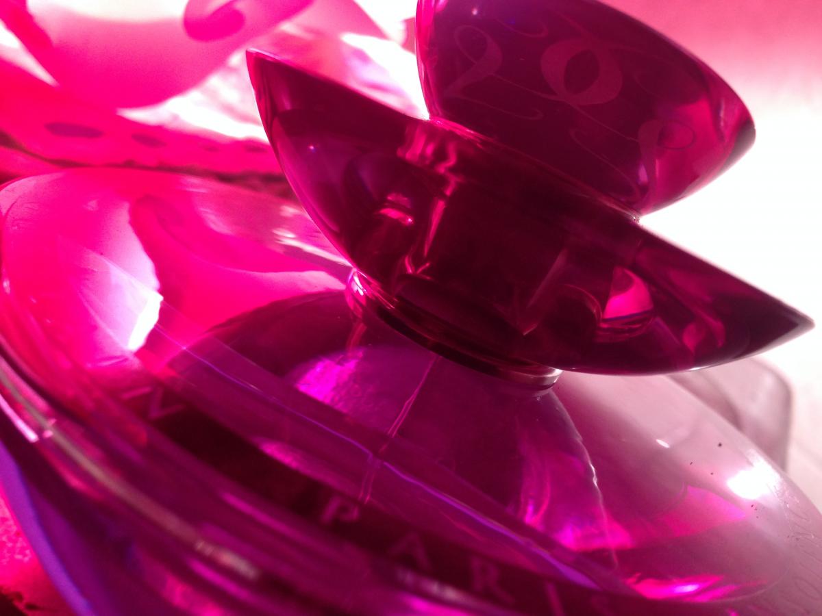 Insolence Guerlain perfume - a fragrance for women 2006