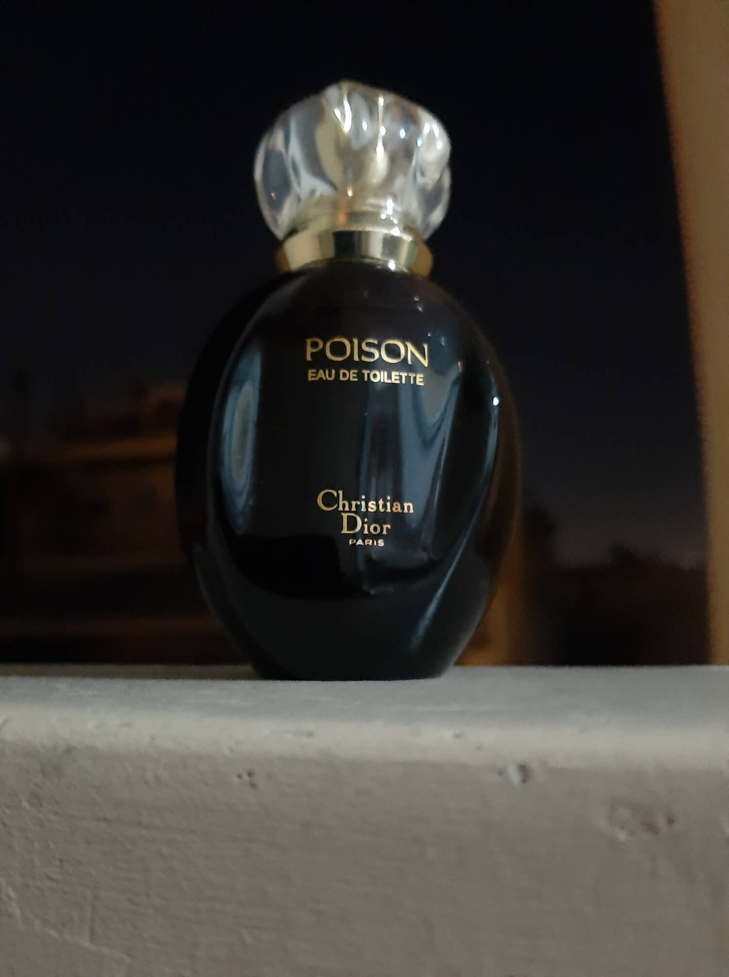 Poison Dior perfume - a fragrance for women 1985