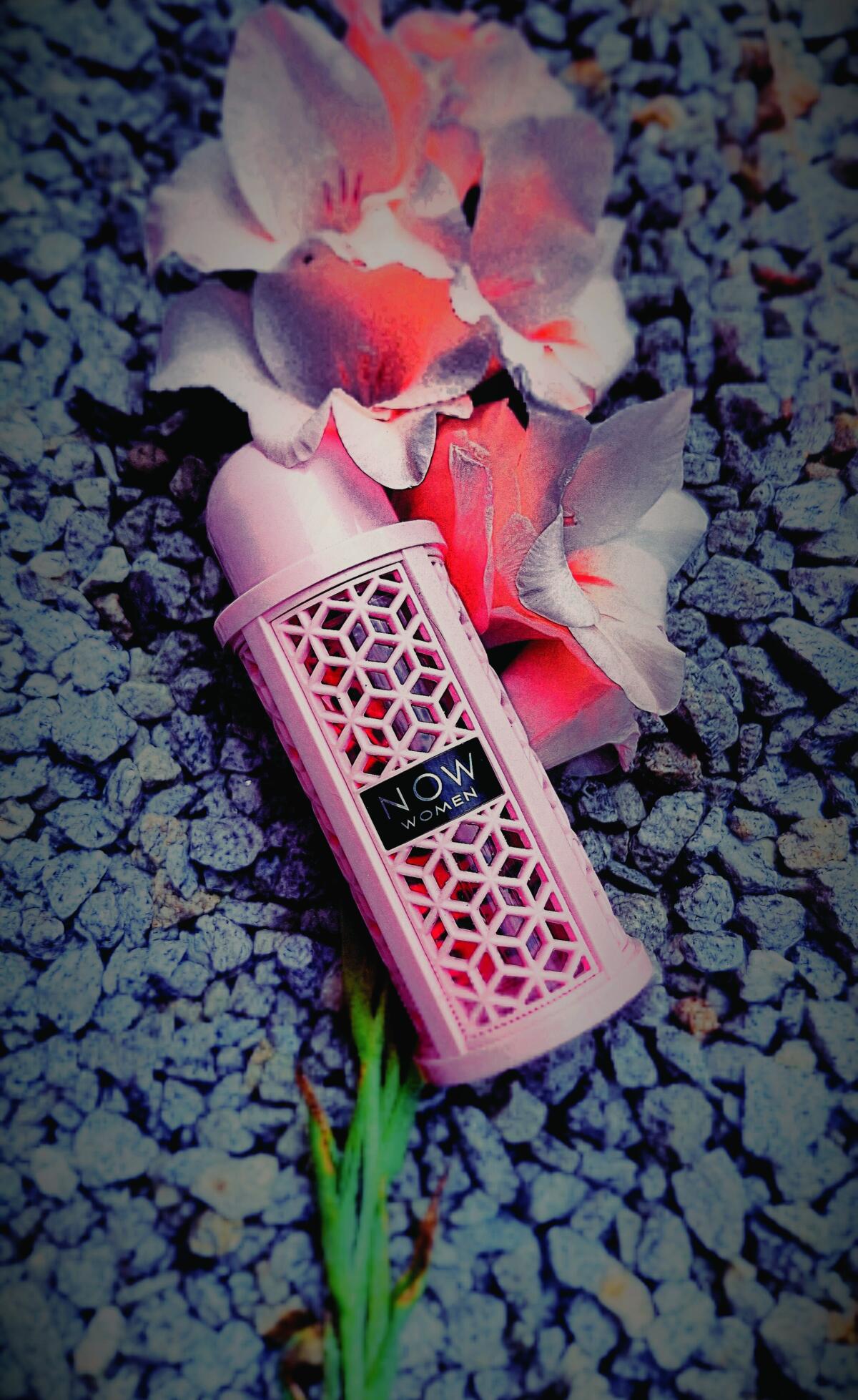 Now Women RAVE perfume - a fragrance for women 2023