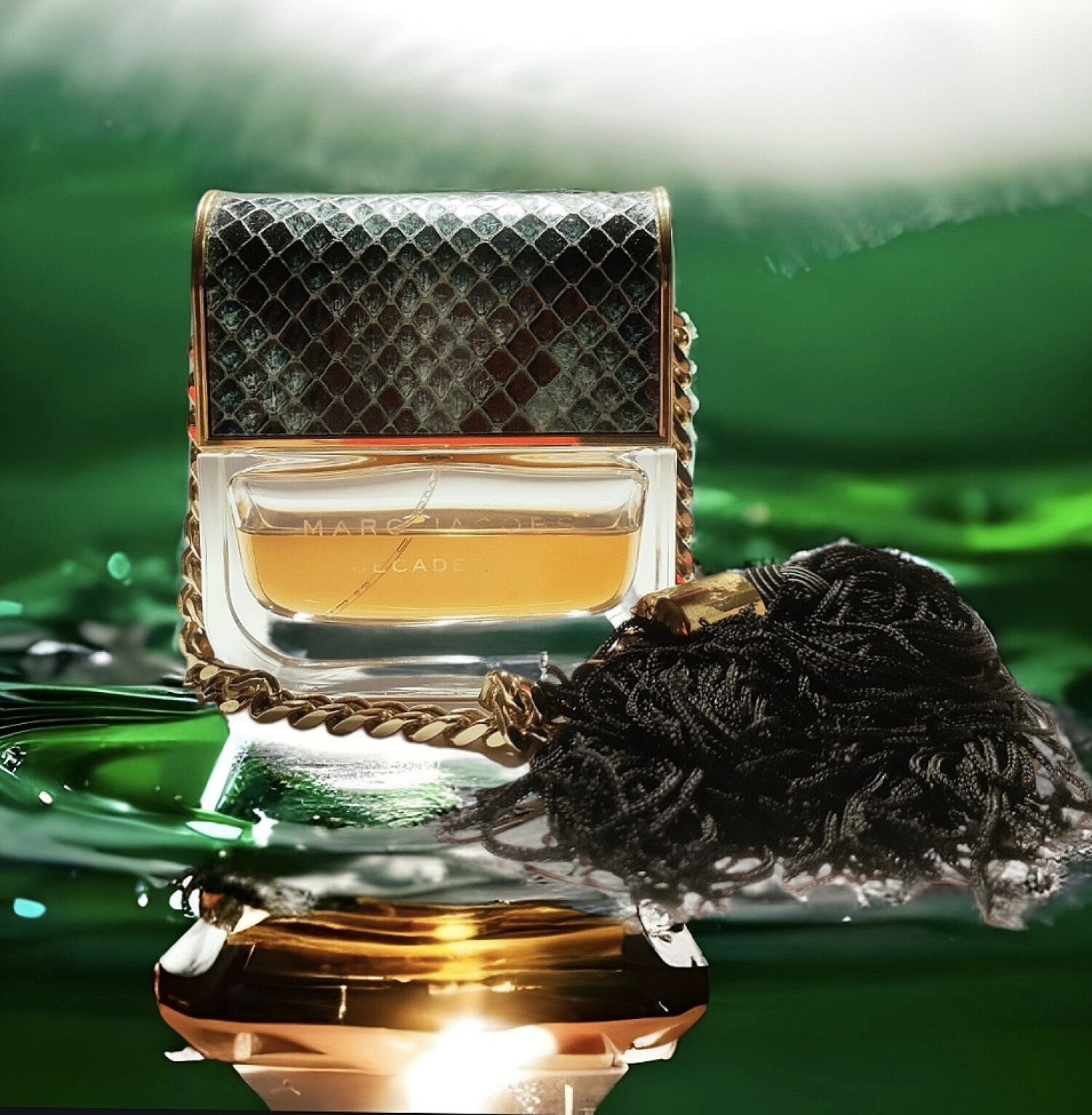 Divine Decadence Marc Jacobs perfume - a fragrance for women 2016