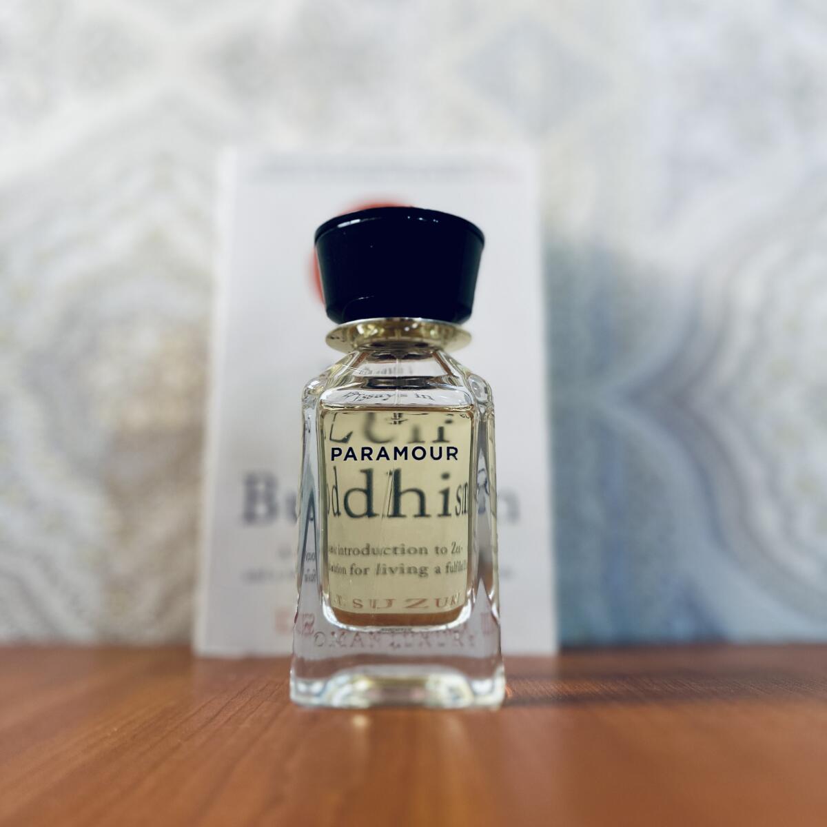 Paramour Omanluxury perfume - a fragrance for women and men 2020