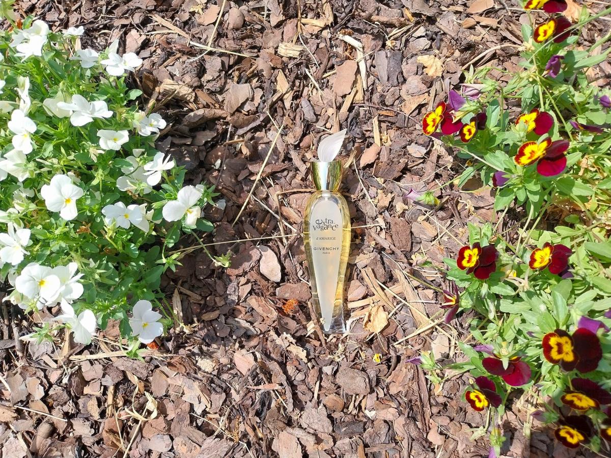 Extravagance d'Amarige Givenchy perfume - a fragrance for women 1998