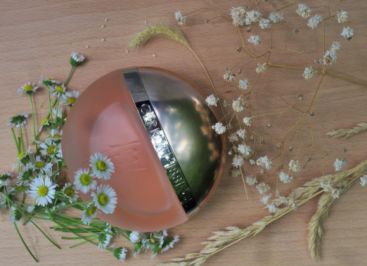 1881 Cerruti perfume - a fragrance for women 1995